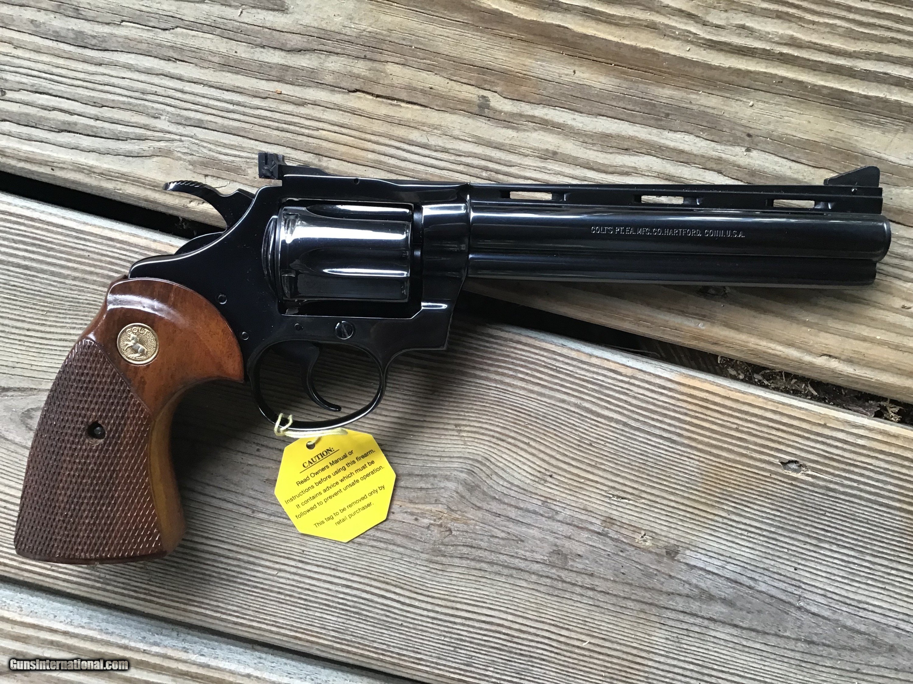 COLT DIAMONDBACK 22 LR. 6” BLUE, LIKE NEW IN THE BOX WITH OWNERS MANUAL ...