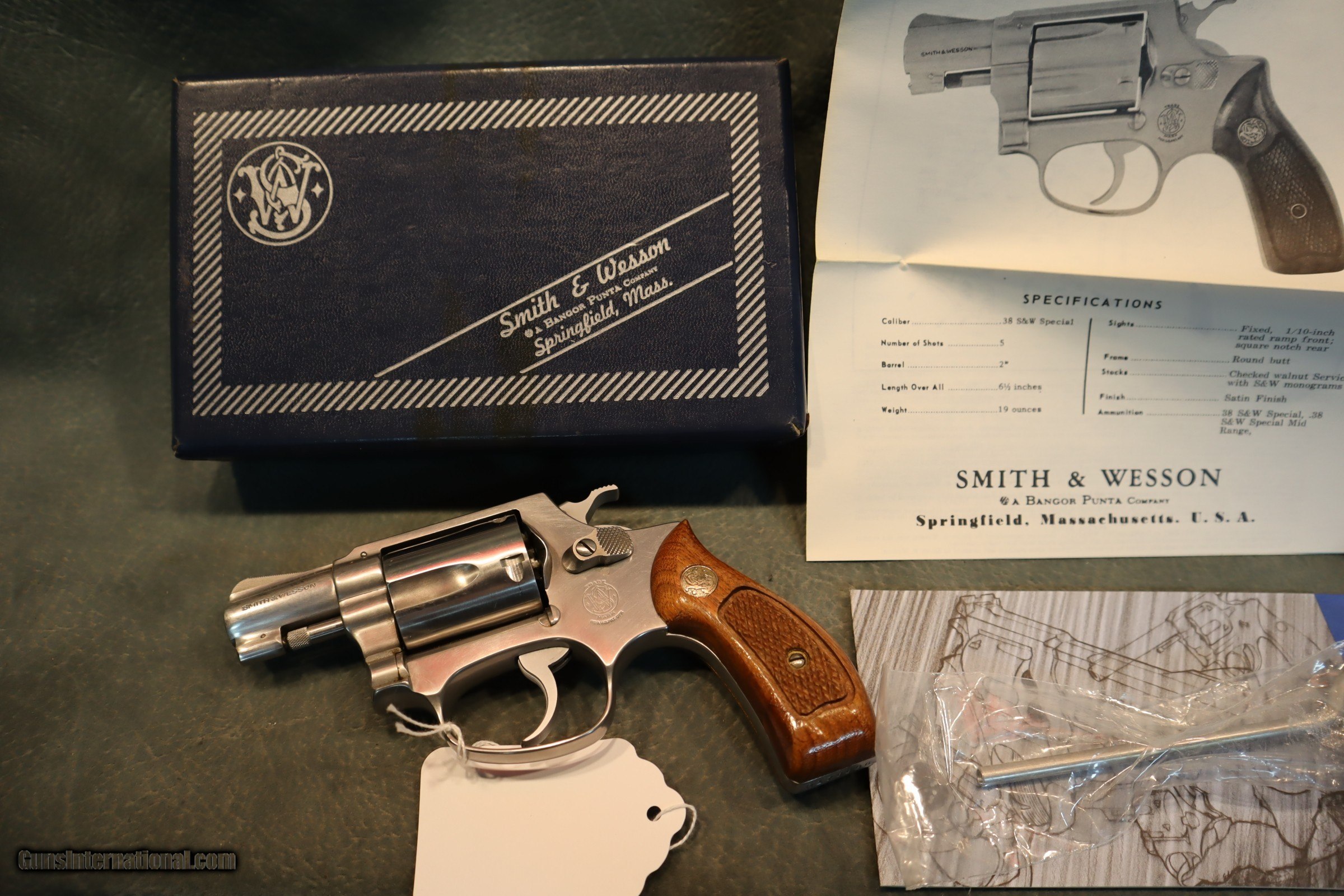 S+W Model 60 no dash 38Sp NIB