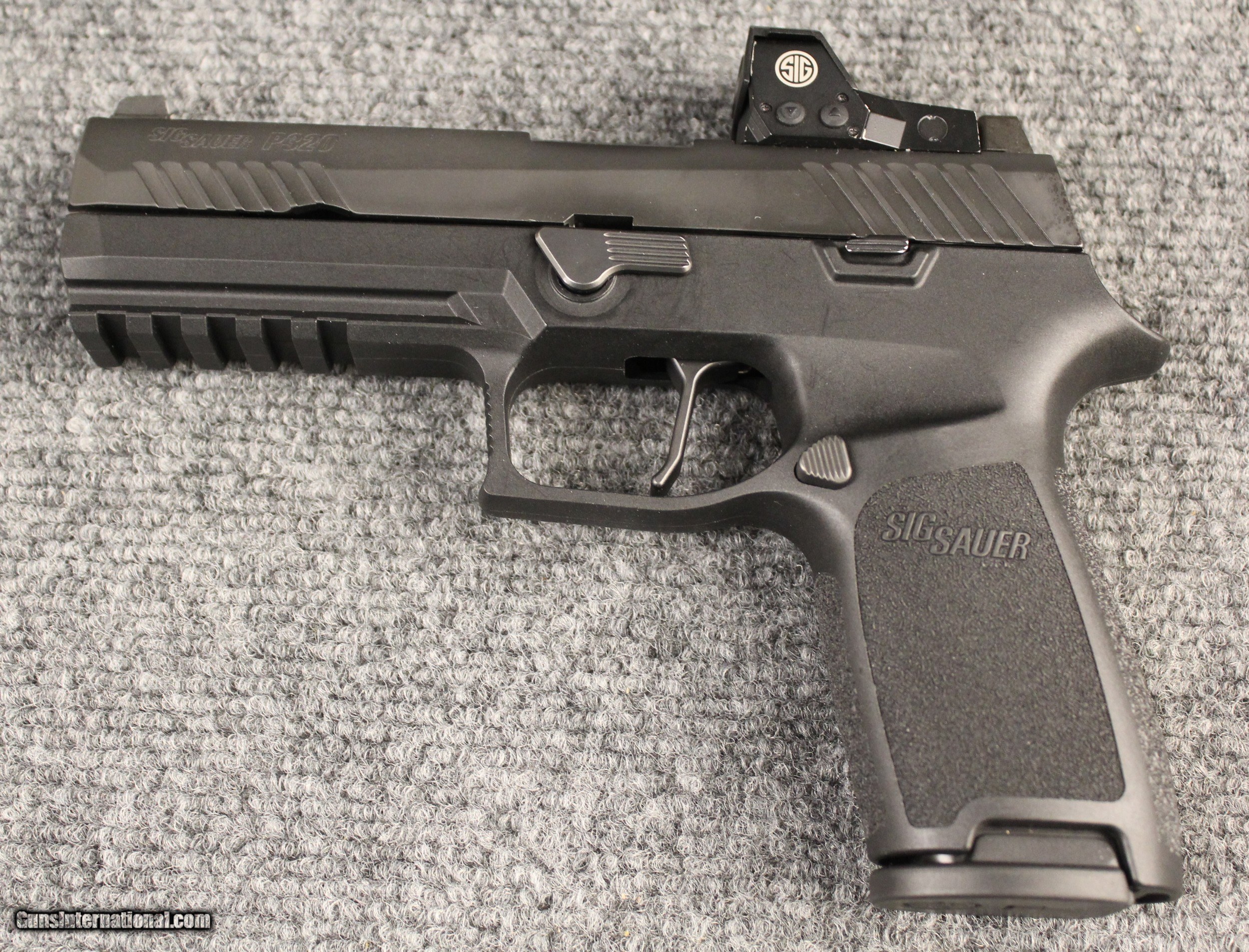 Sig Sauer P320 RX, Romeo Sight and Modular Grip System 9mm