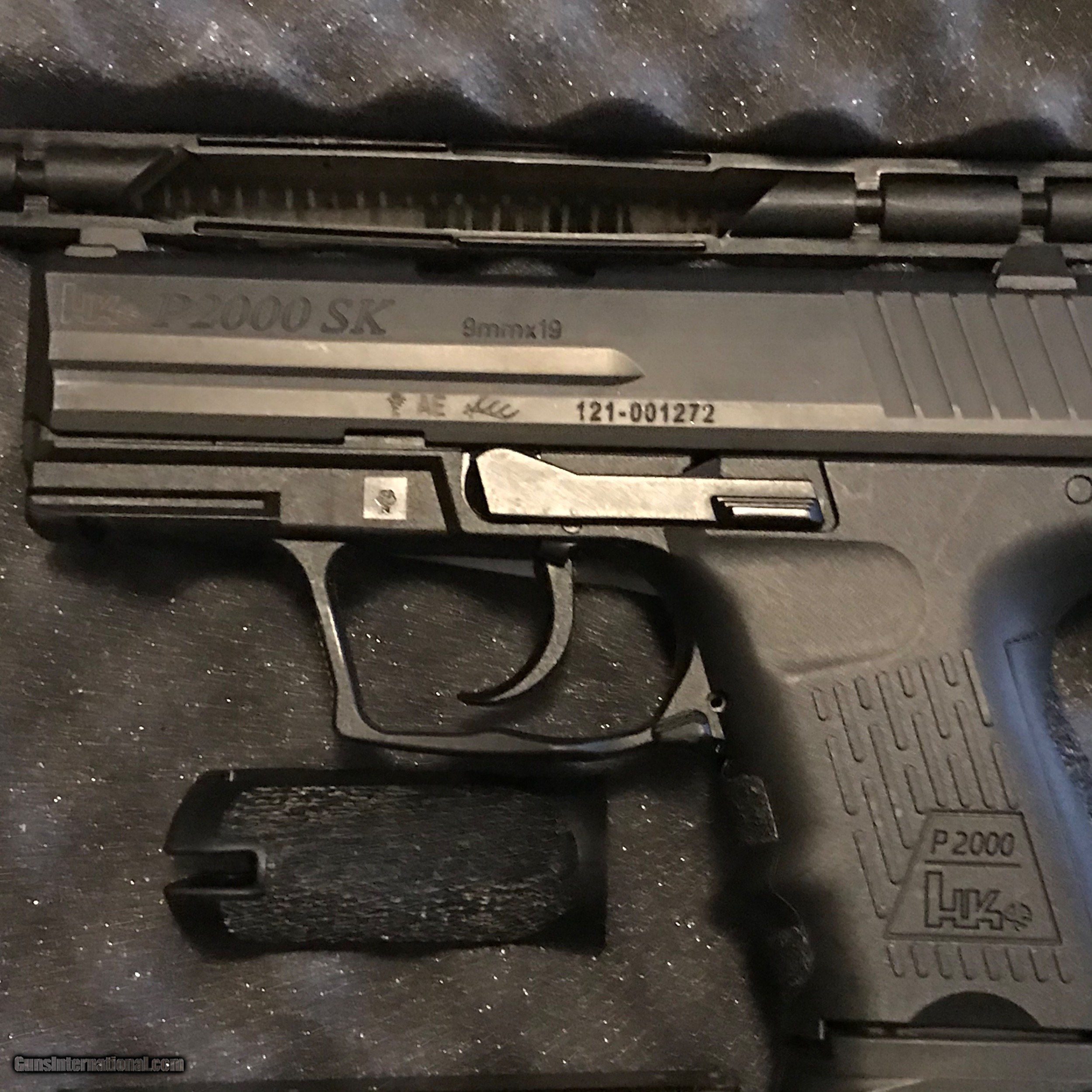HECKLER & KOCH P2000SK (V2) 9mm SEMI-AUTO PISTOL - W/SIGLITE N/S