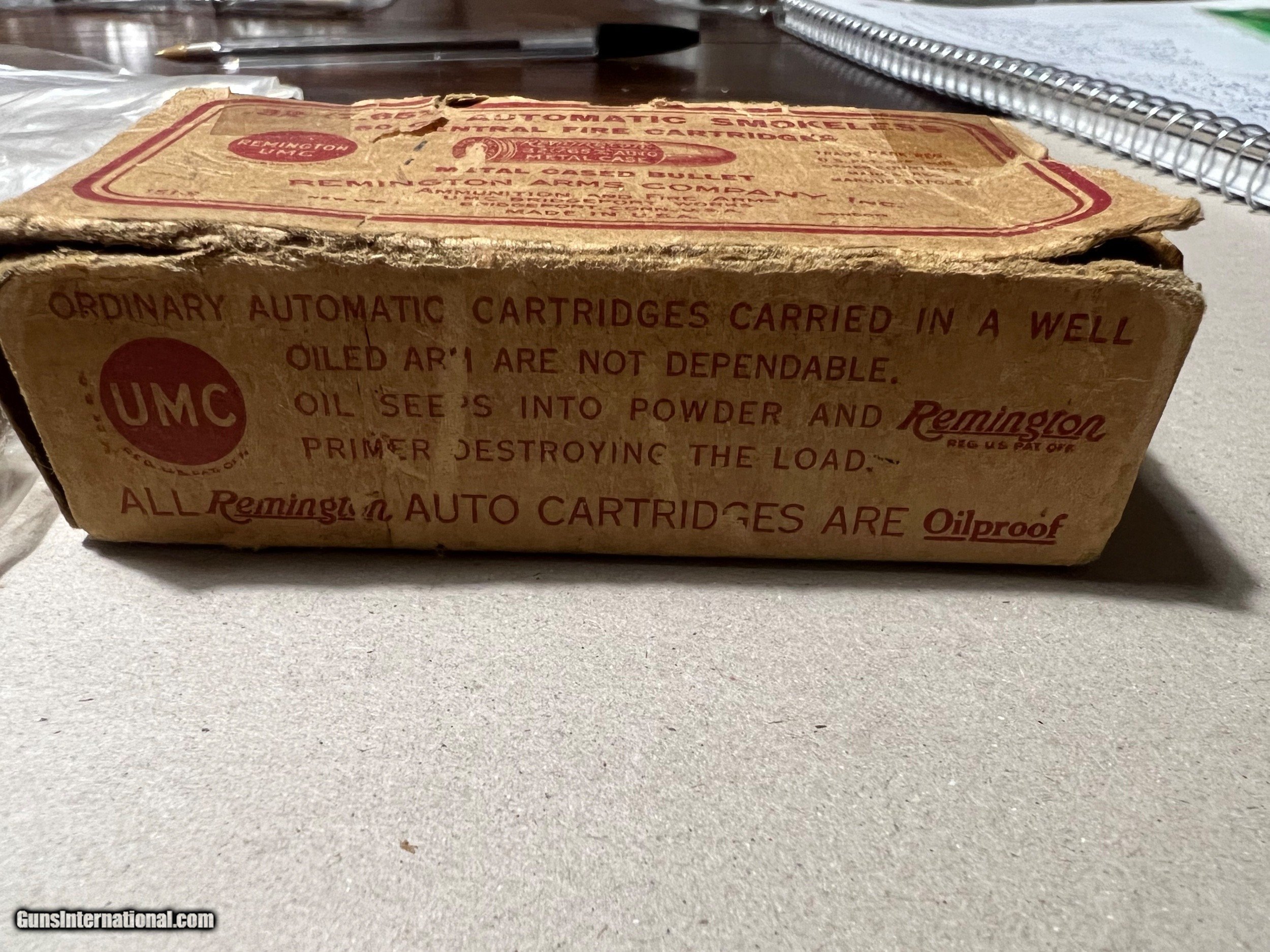Vintage Remington Box of 32 automatic & 30 blanks