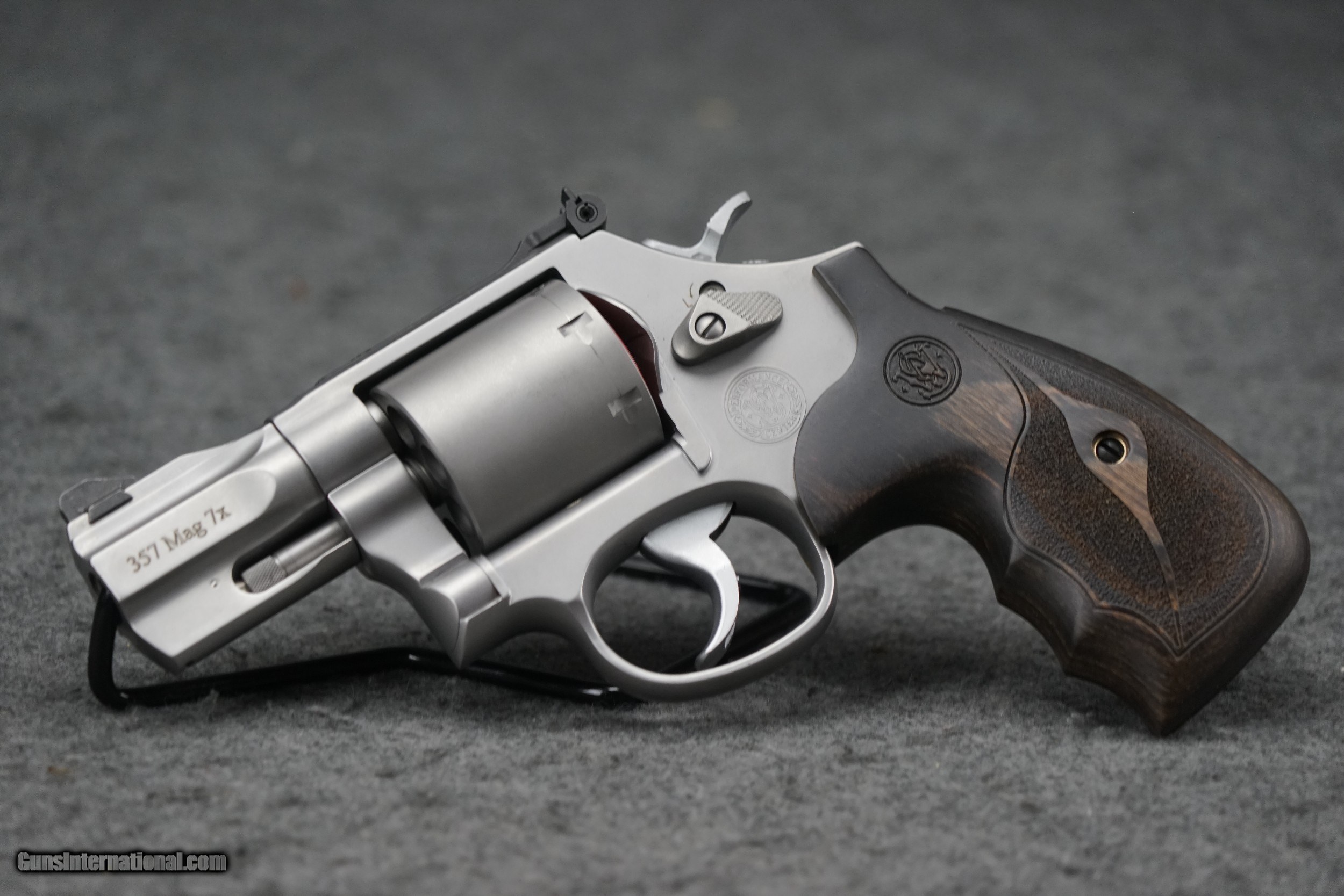 Smith & Wesson 686 Performance Center PLUS 357 Mag 2.5" Barrel