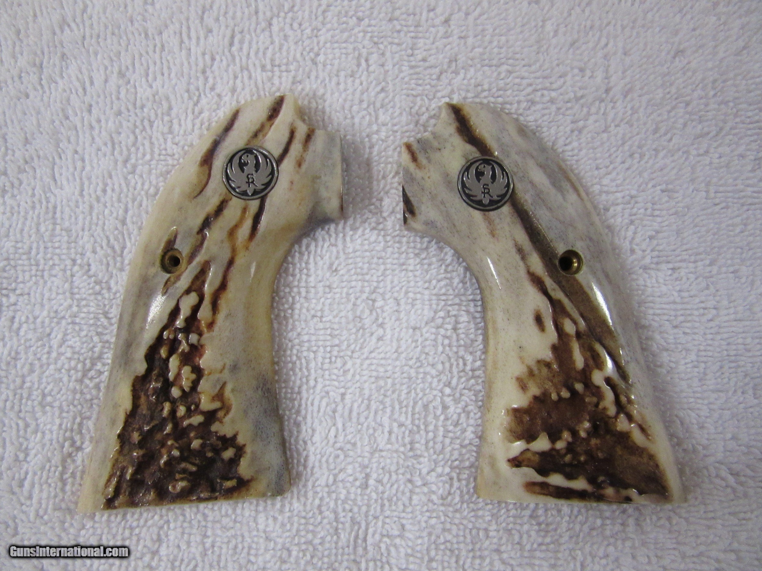 Ruger Bisley Sambar Stag Panel Grips with Medallions Eagle Grips, Inc