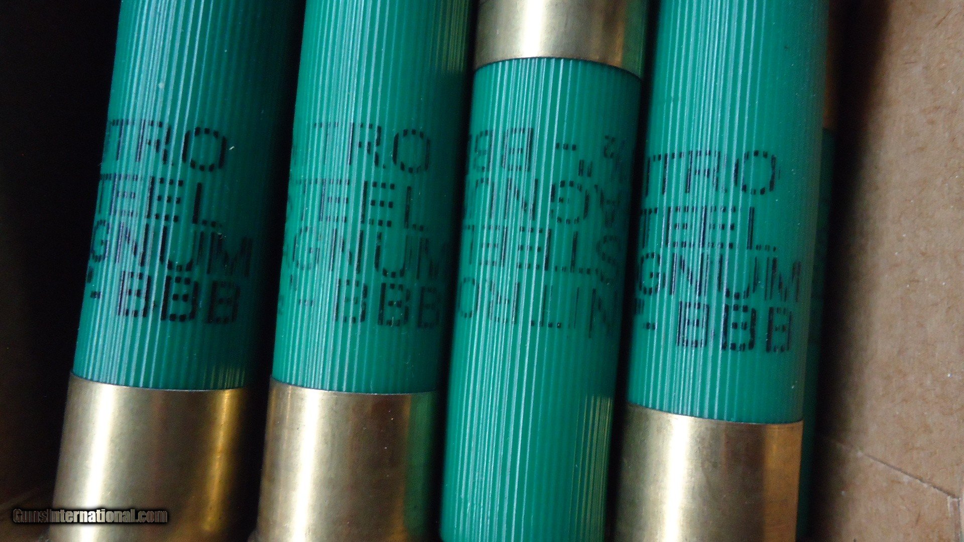 FULL BOX OF REMINGTON NITRO-STEEL MAGNUM 3-1/2 INCH 10 GAUGE SHELLS