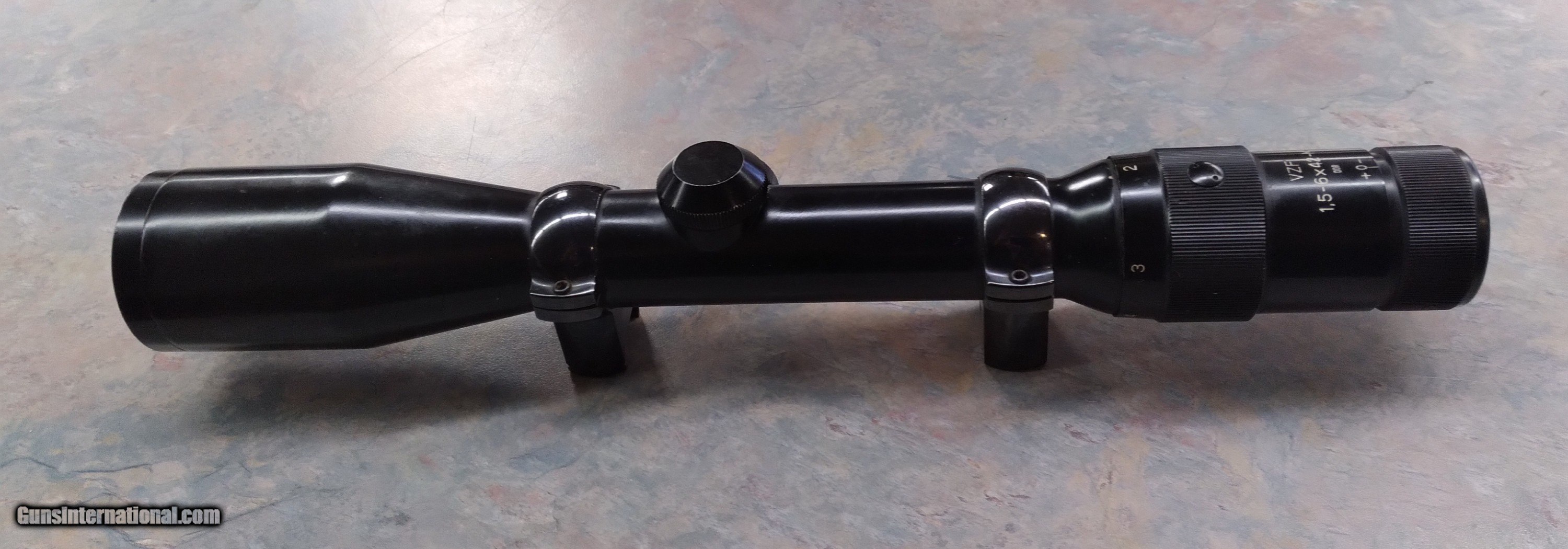 CARL ZEISS JENA 1.5 - 6 x 42 rifle scope - European post reticle