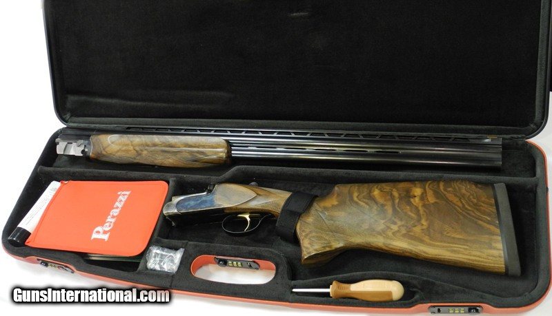 PERAZZI STOCK AND FOREND, BELONGS TO A HIGH GRADE CASE COLORED SHOTGUN ...