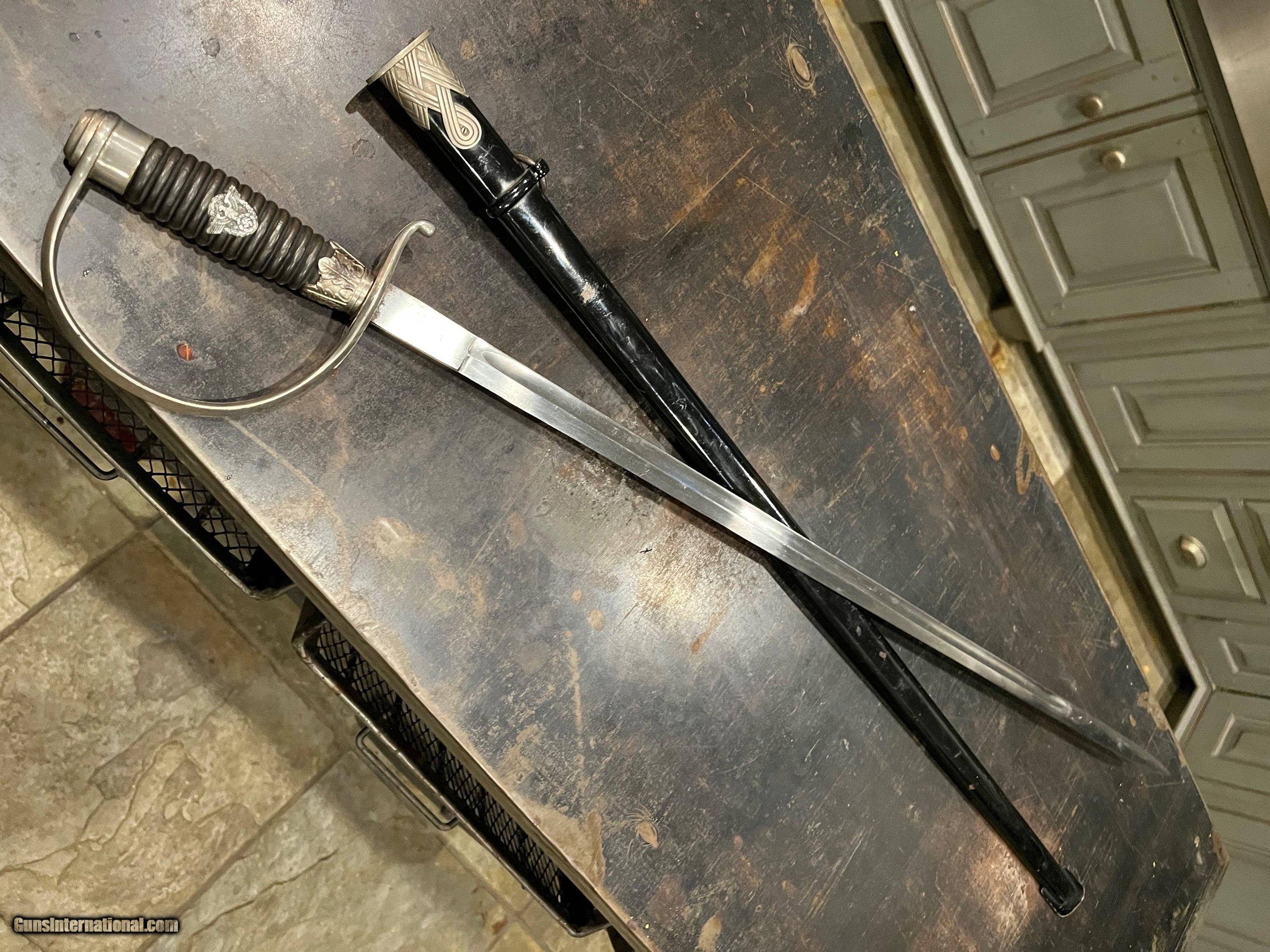 Nice WW2 German Police Enlisted Sword mfg. Paul Weyersberg