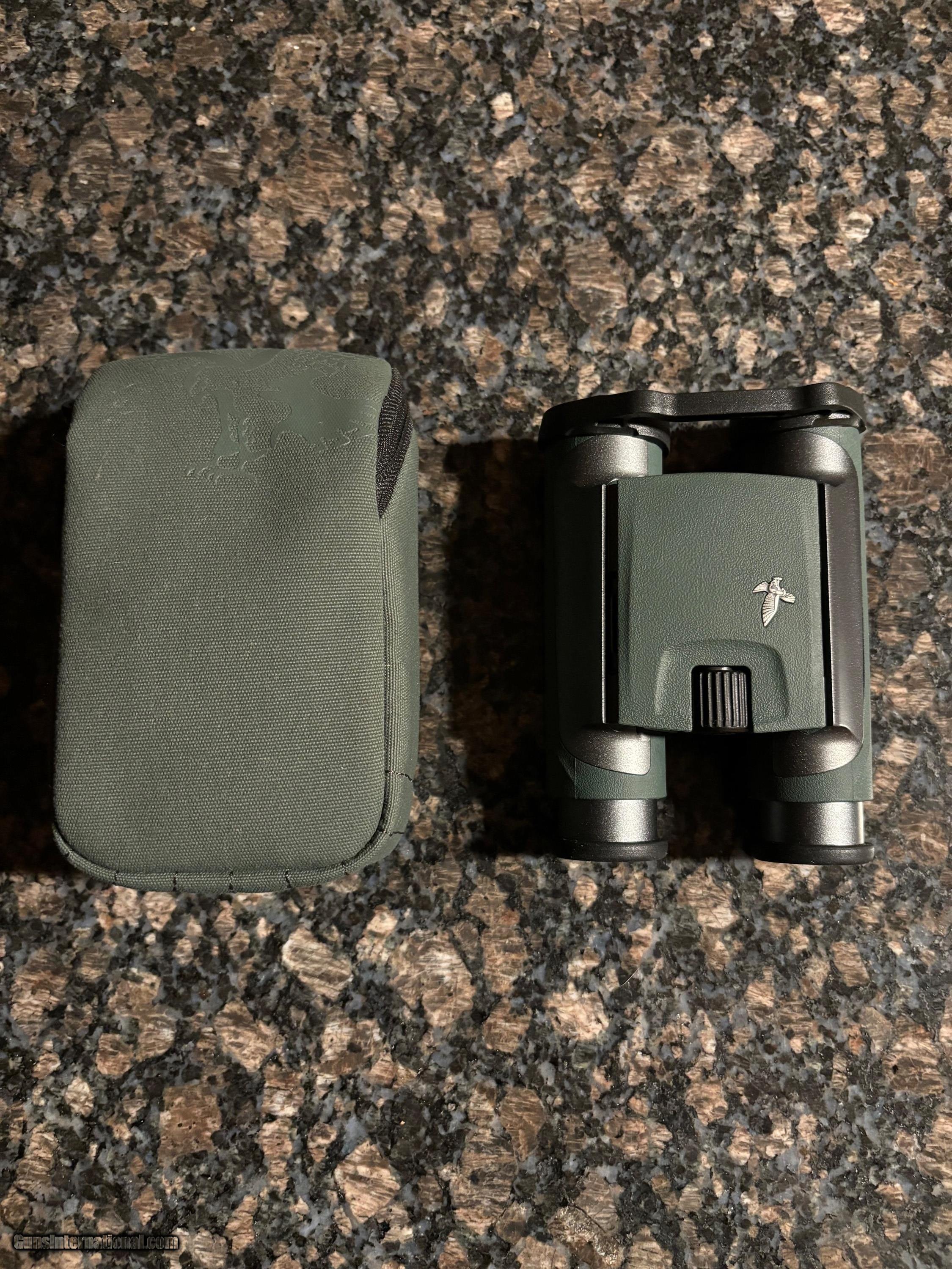 Swarovski CL 10x25 pocket binoculars