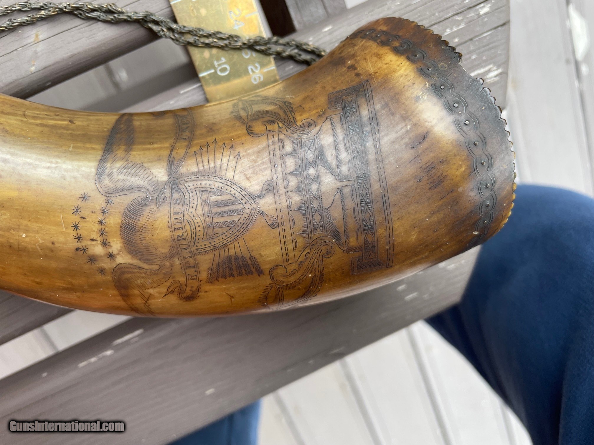 VINTAGE ENGRAVED POWDER HORN