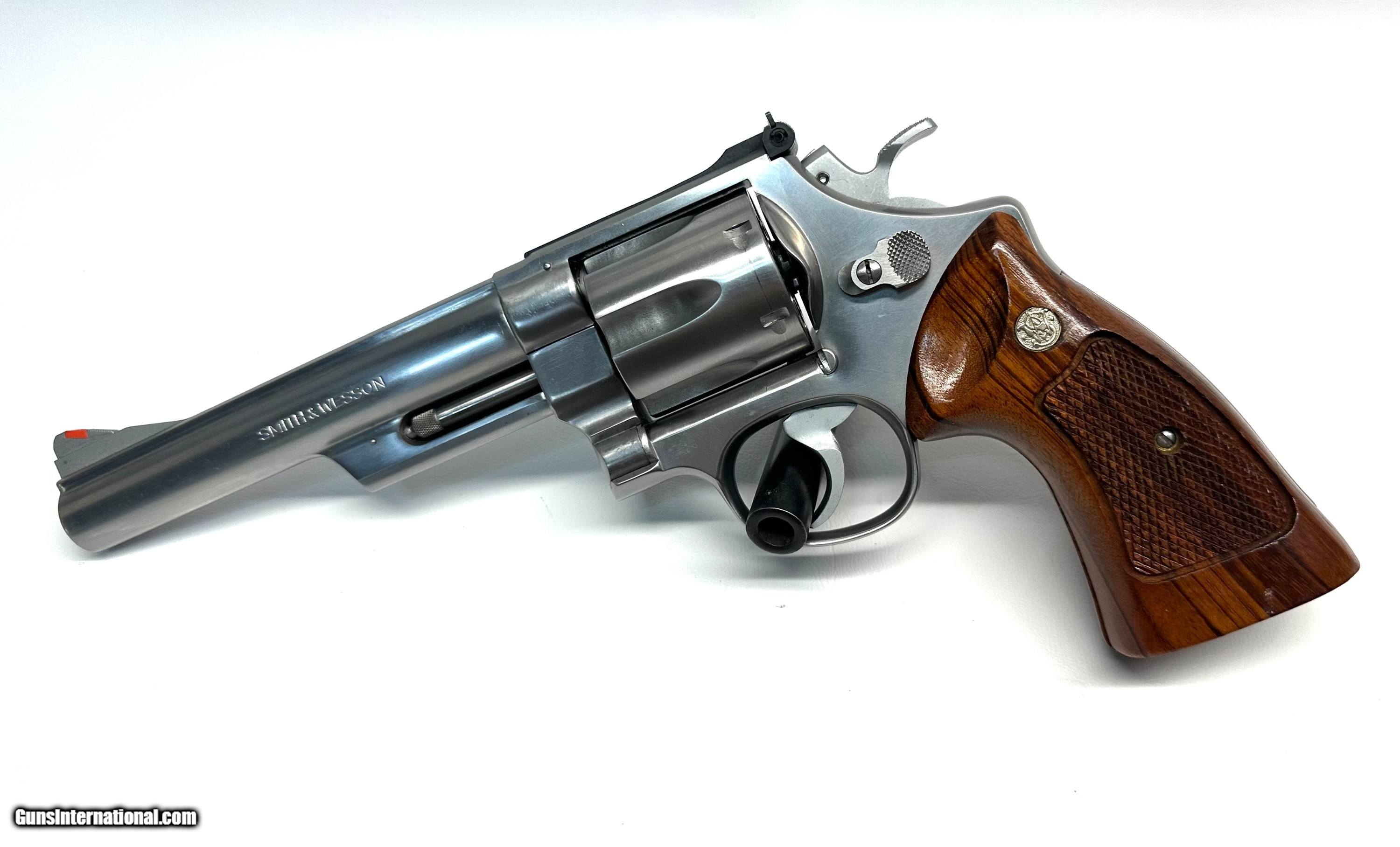 Smith & Wesson 44 Mag 629 no dash Mfg 1980 Stainless