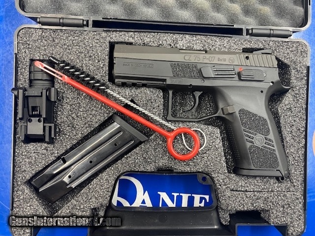 CZ CZ 75 P-07
