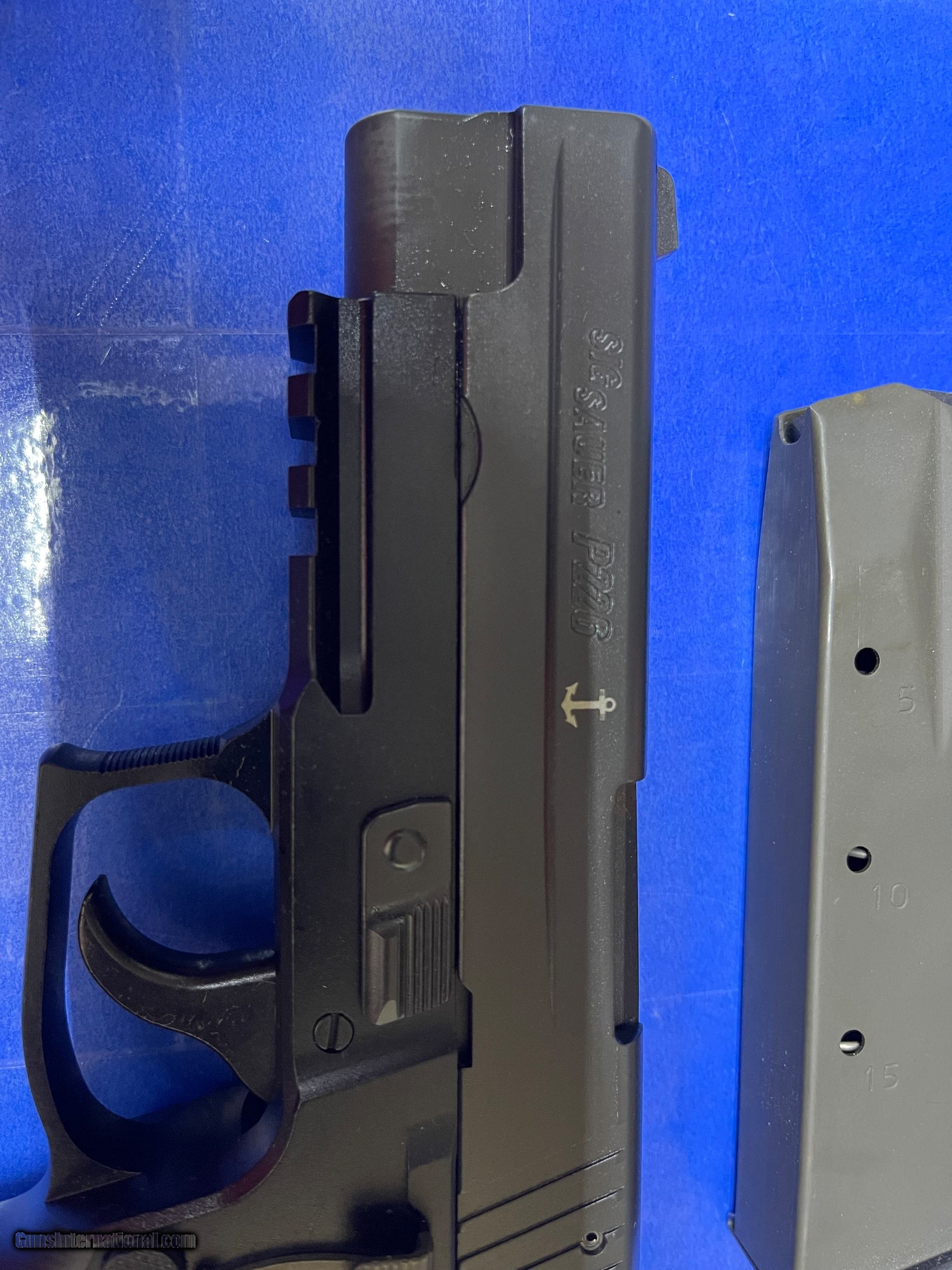 SIG SAUER P 226 P226 MK-25 U.S. Navy SEALs 15 ROUNDS