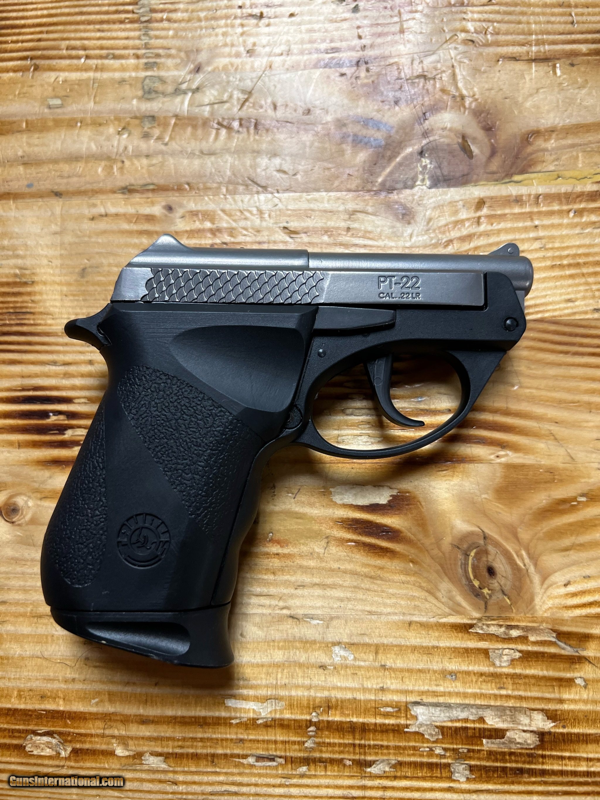 TAURUS PT22 22LR