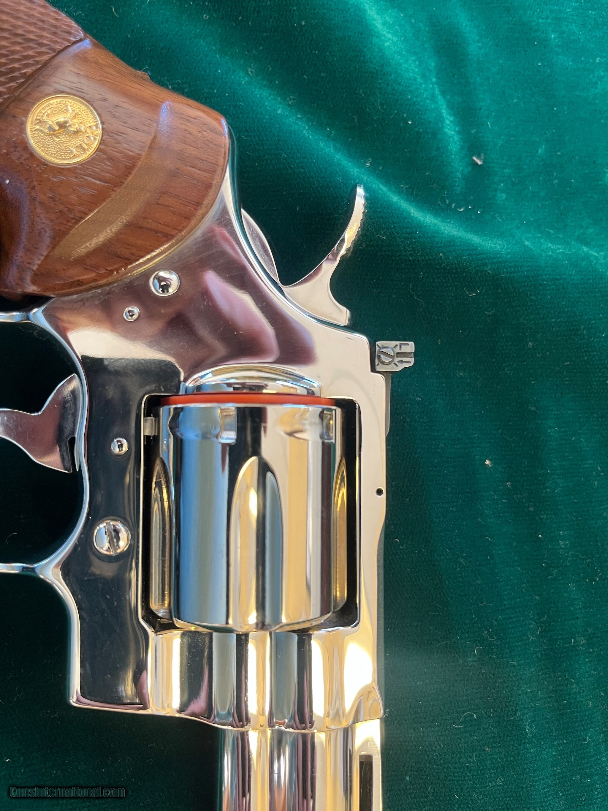 COLT 1981 PYTHON LNIB BOX & PAPERS