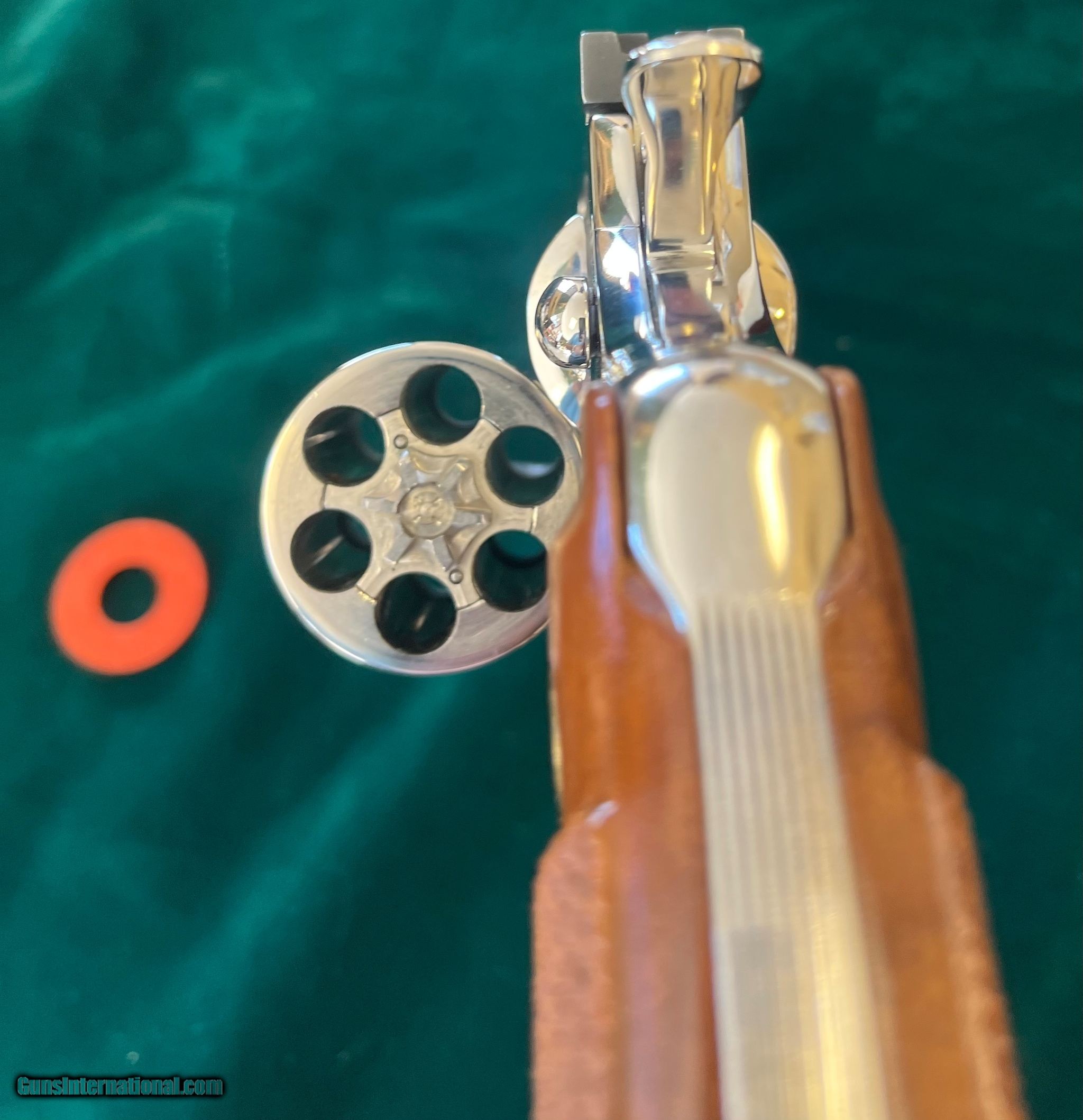 COLT 1981 PYTHON LNIB BOX & PAPERS