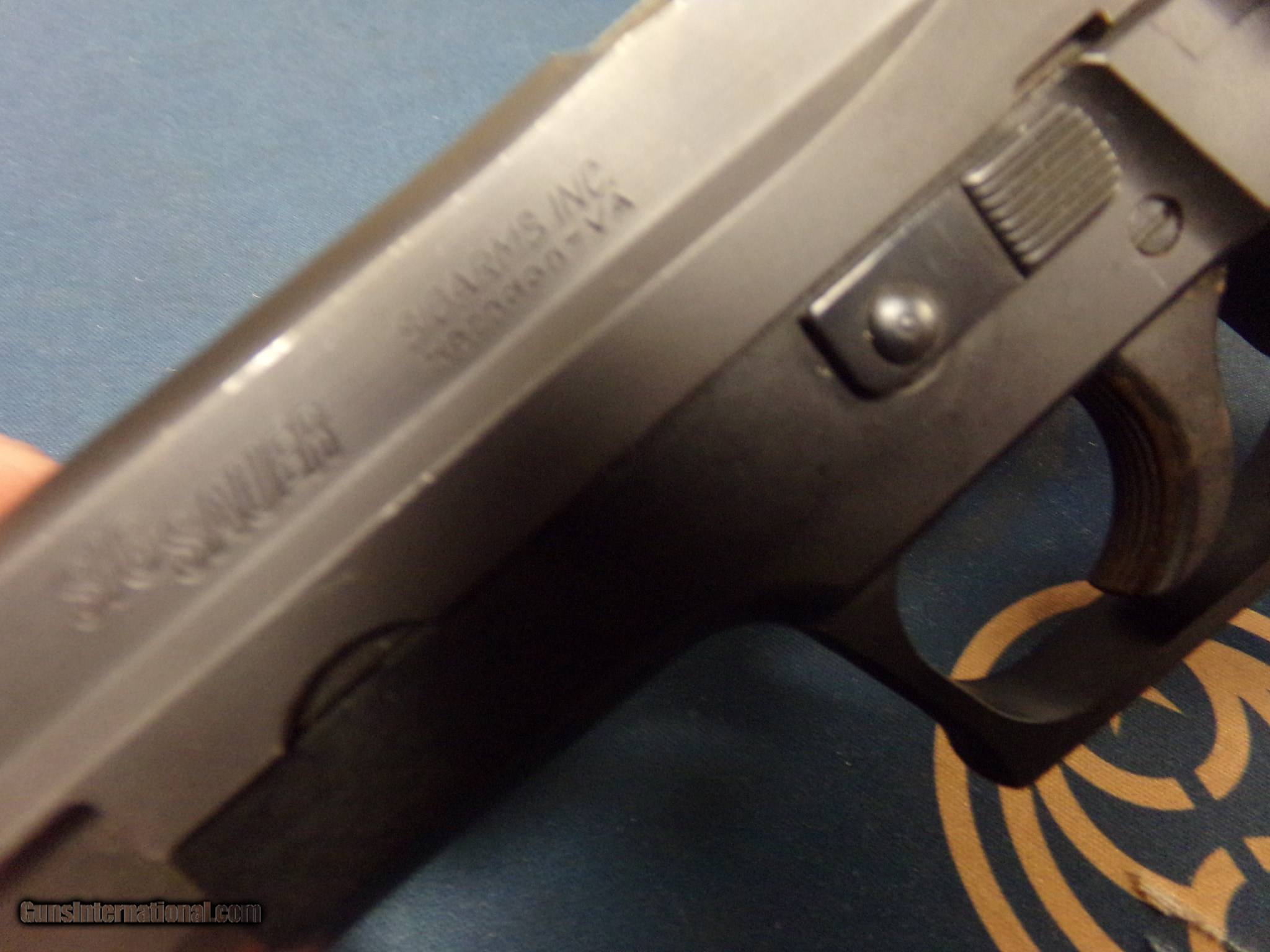 SIG SAUER P226 (WEST GERMAN)