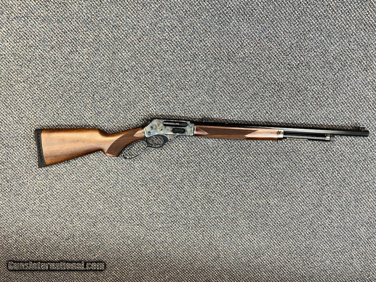 HENRY Side gate 45-70, octagon, american walnut, case hardened