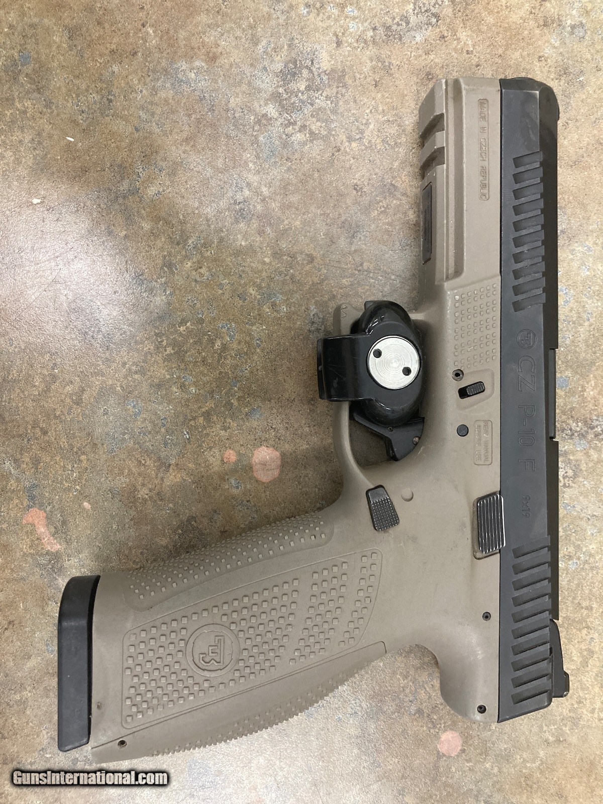 CZ P-10 F