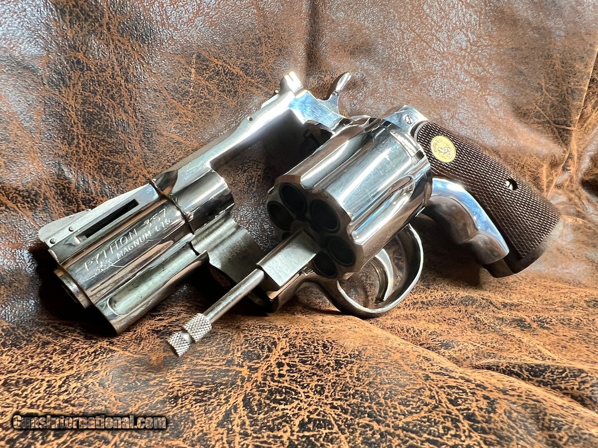 COLT PYTHON 2.5 NICKLE 1966 *RARE*