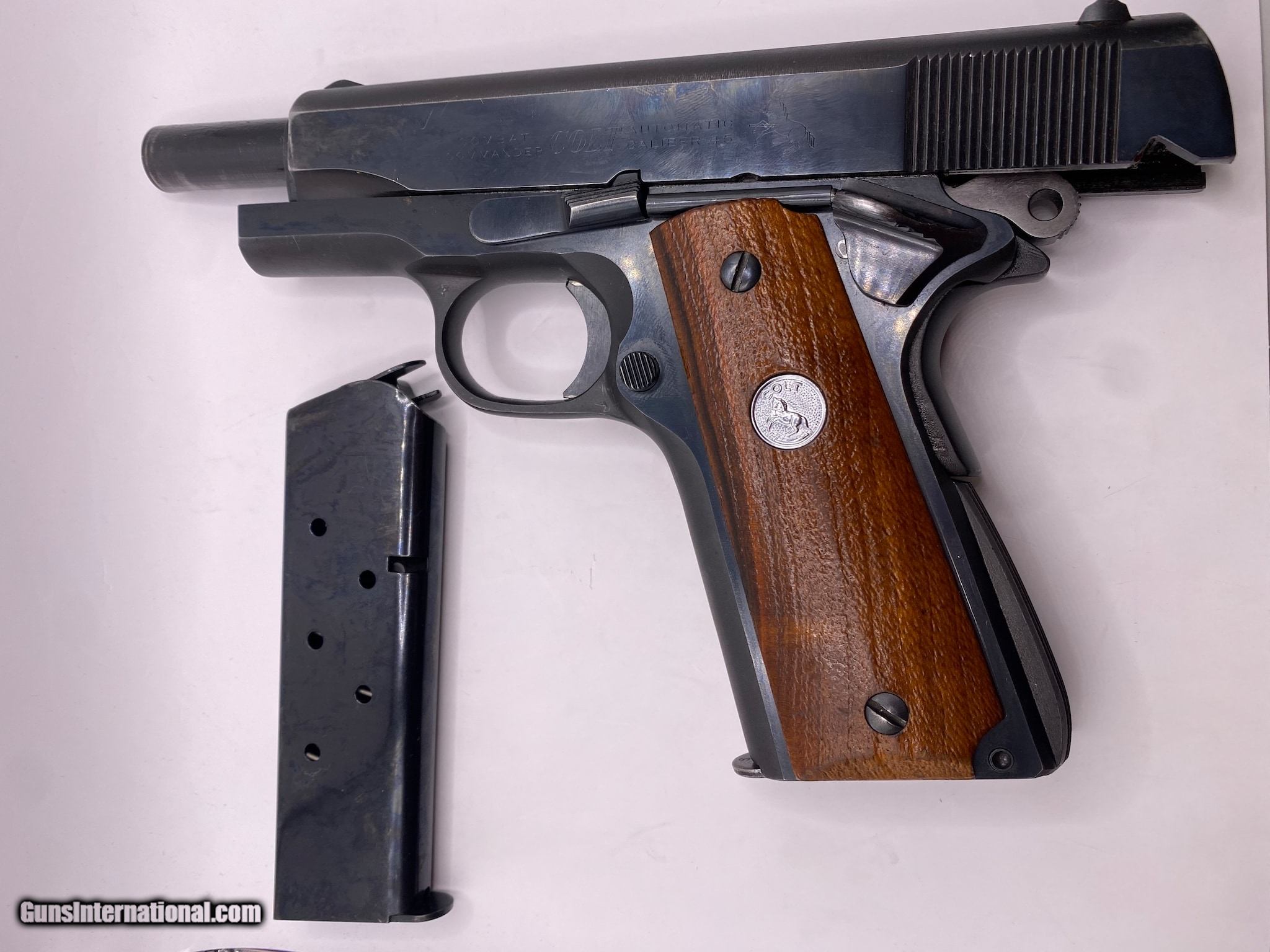 COLT 1911 COMBAT COMMANDER .45 ACP