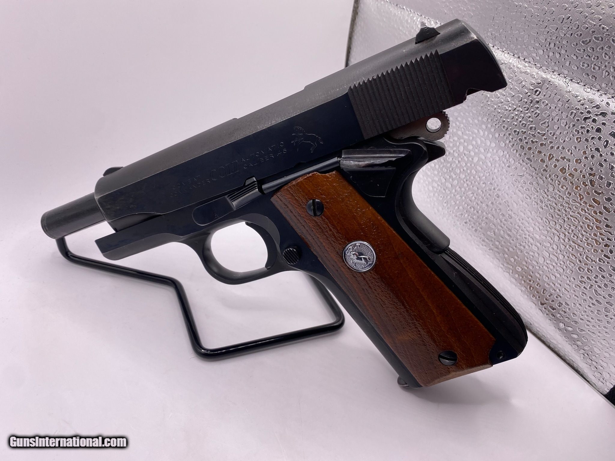 COLT 1911 COMBAT COMMANDER .45 ACP