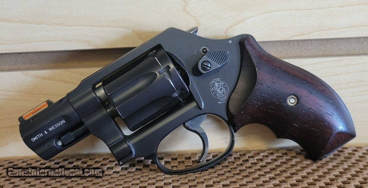 SMITH & WESSON MODEL 351PD AIRLITE