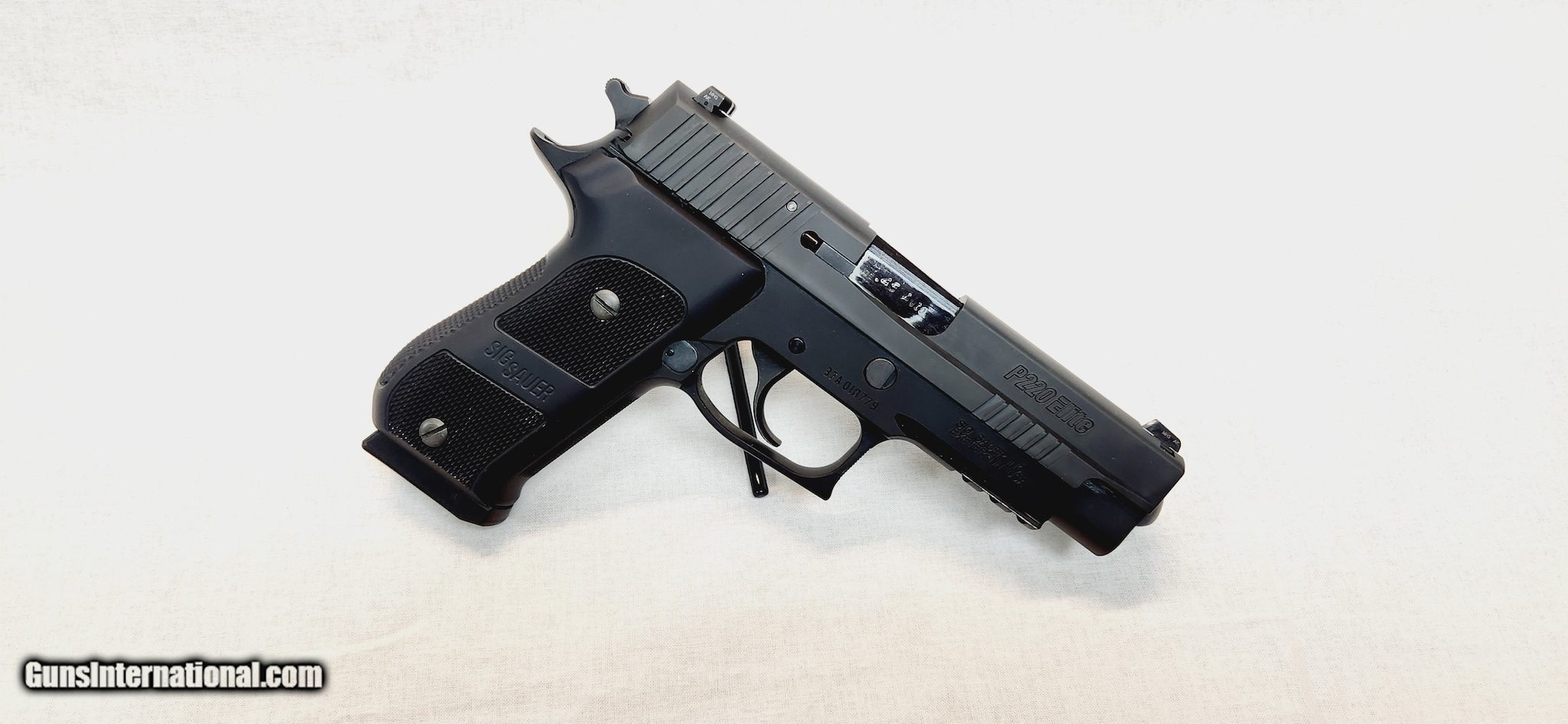 SIG SAUER P220 ELITE DARK .45 ACP