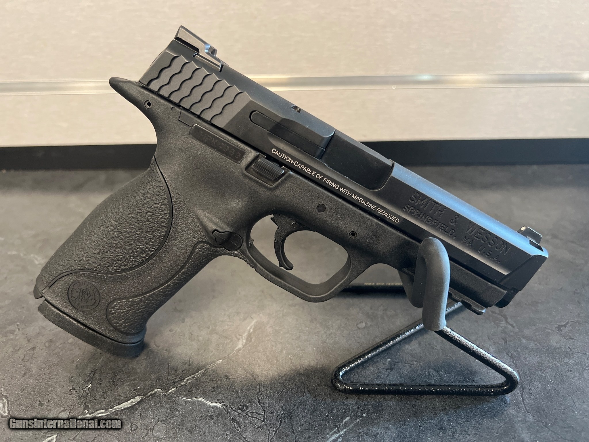 SMITH & WESSON M&P 40 40 CALIBER