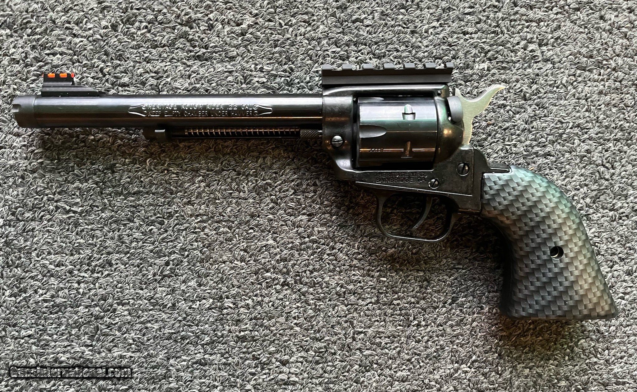 HERITAGE MFG. ROUGH RIDER TACTICAL COWBOY .22 LR