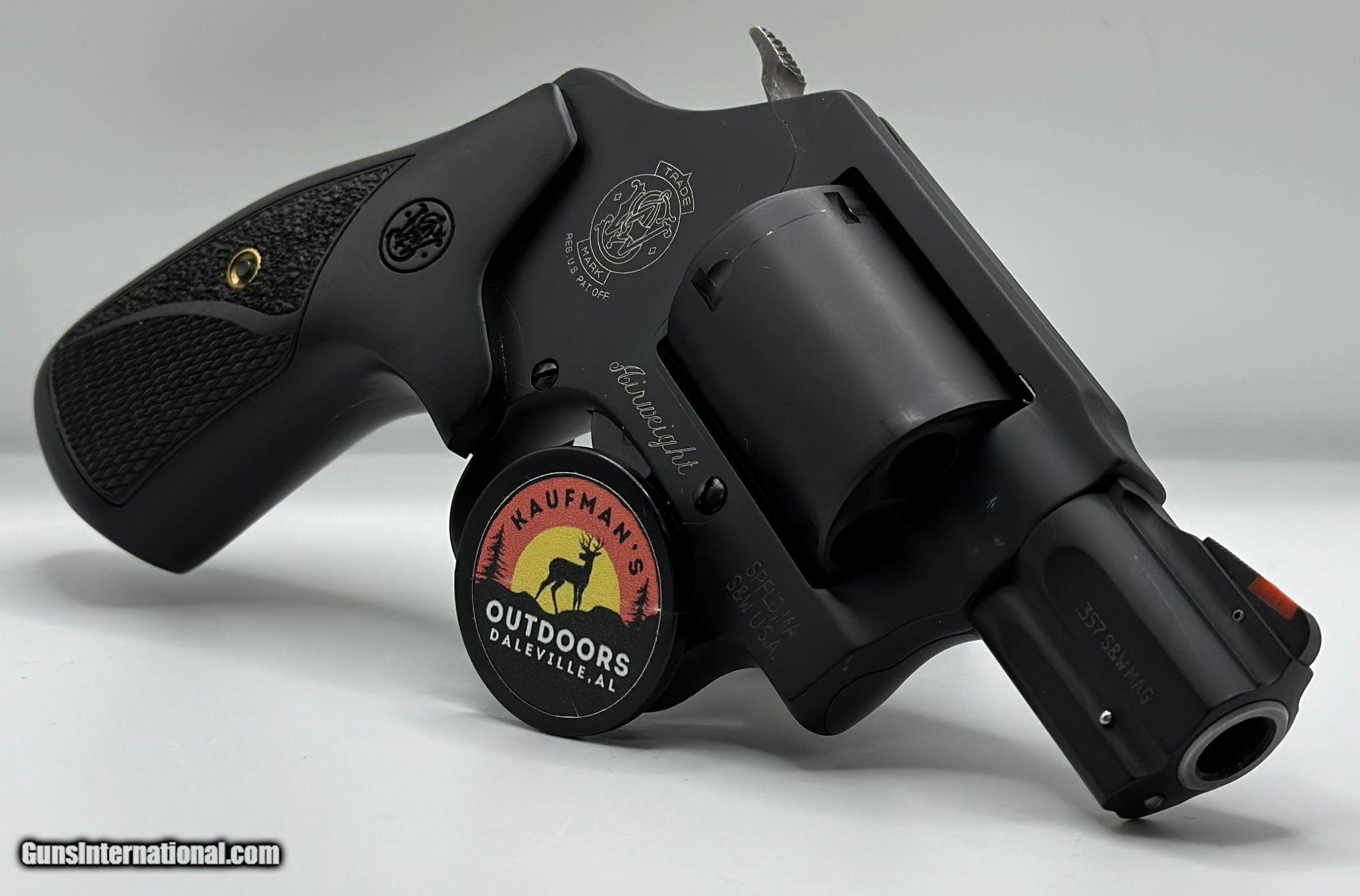 SMITH & WESSON M360