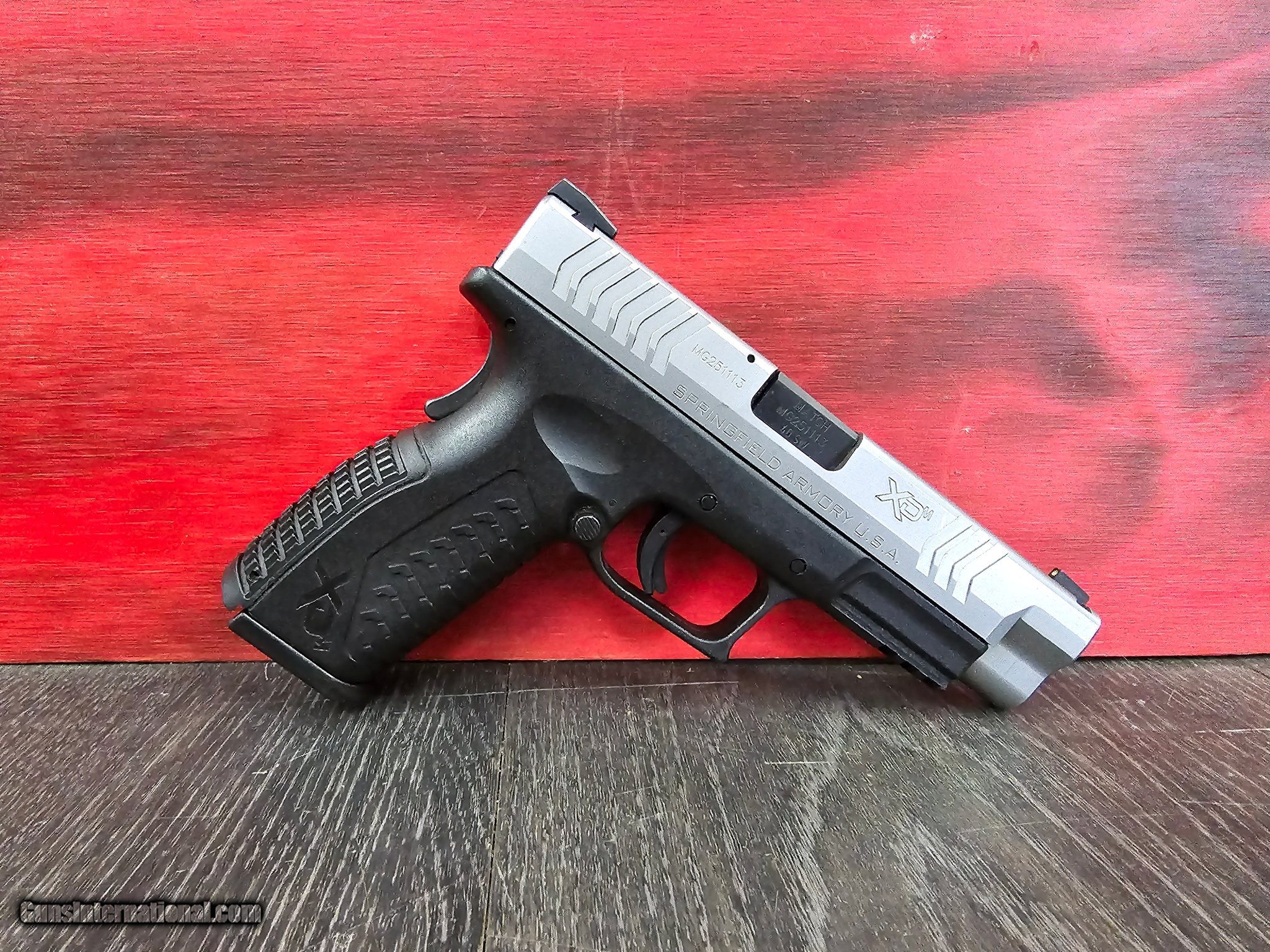 SPRINGFIELD ARMORY XDM .40 S&W