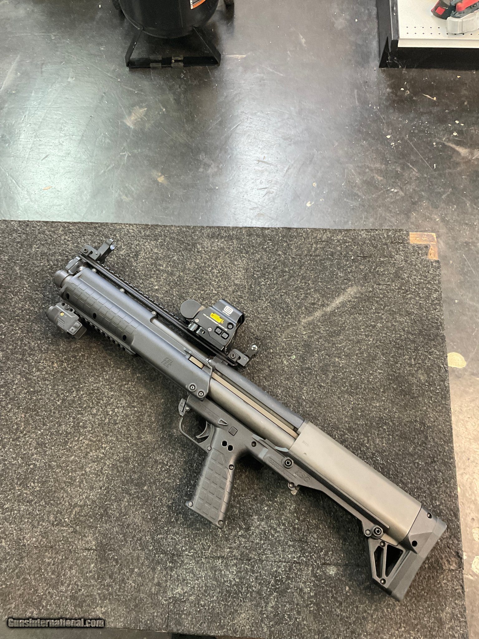 KELTEC KSG WITH GREEN/RED DOT, FLASHLIGHT AND GREEN LASER 12 GA