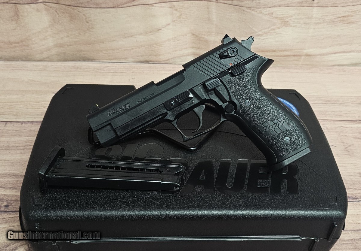 SIG SAUER MOSQUITO .22 LR