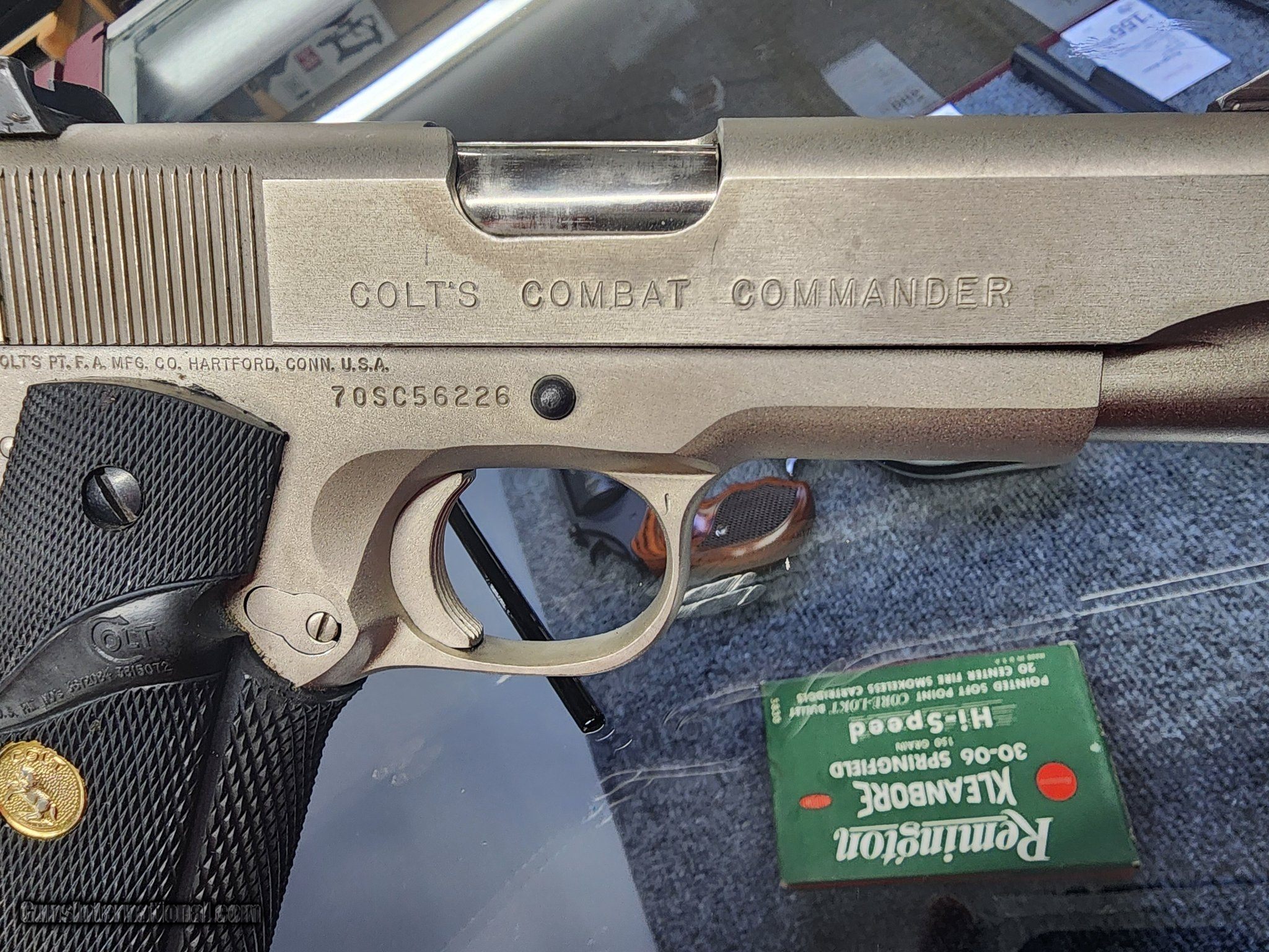 COLT 1911 COMBAT COMMANDER .45 ACP