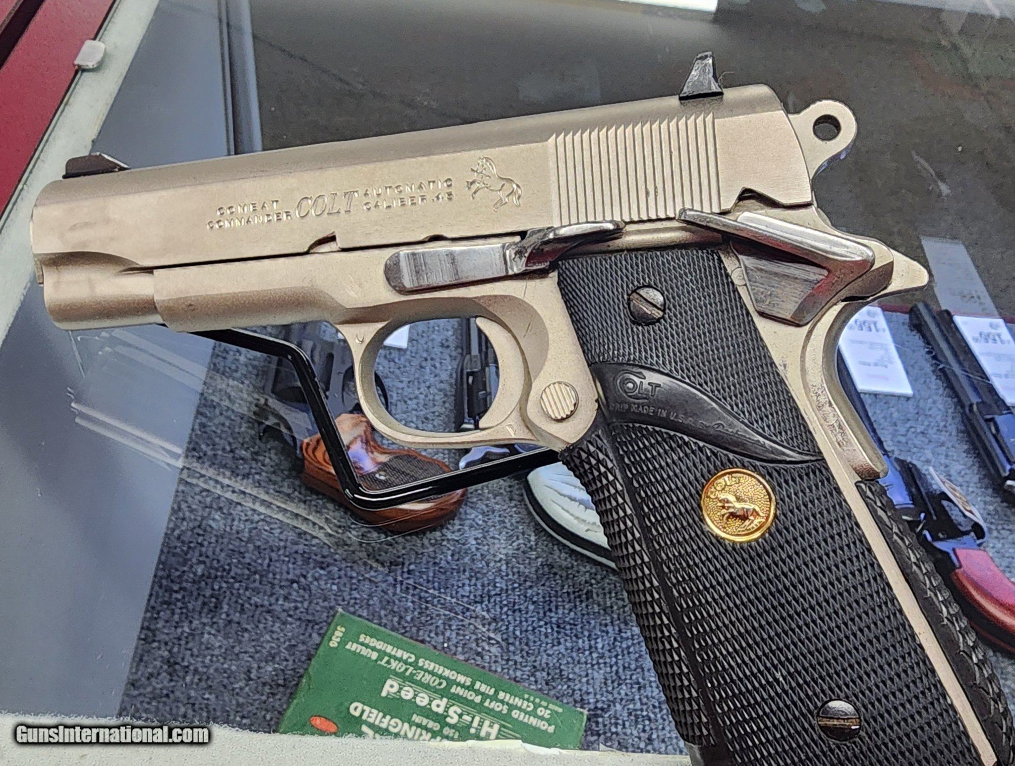 COLT 1911 COMBAT COMMANDER .45 ACP