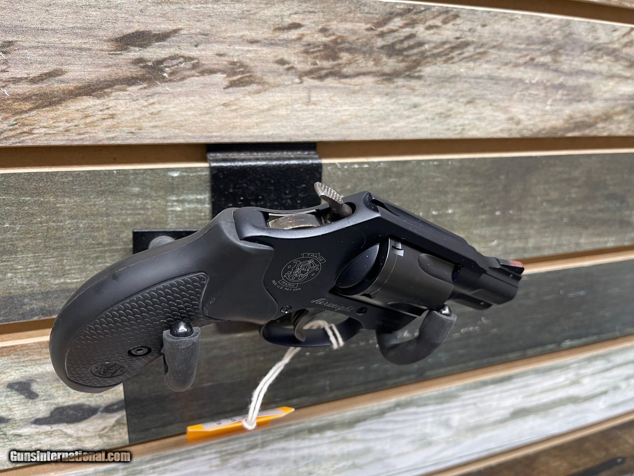 SMITH & WESSON M360 .38 SPL