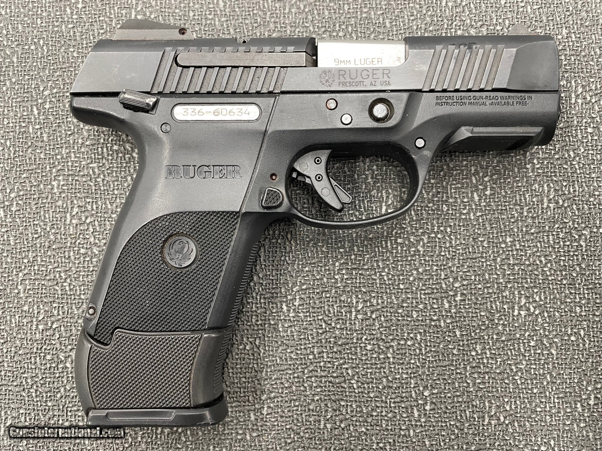 RUGER SR9C 9MM LUGER (9x19 PARA)