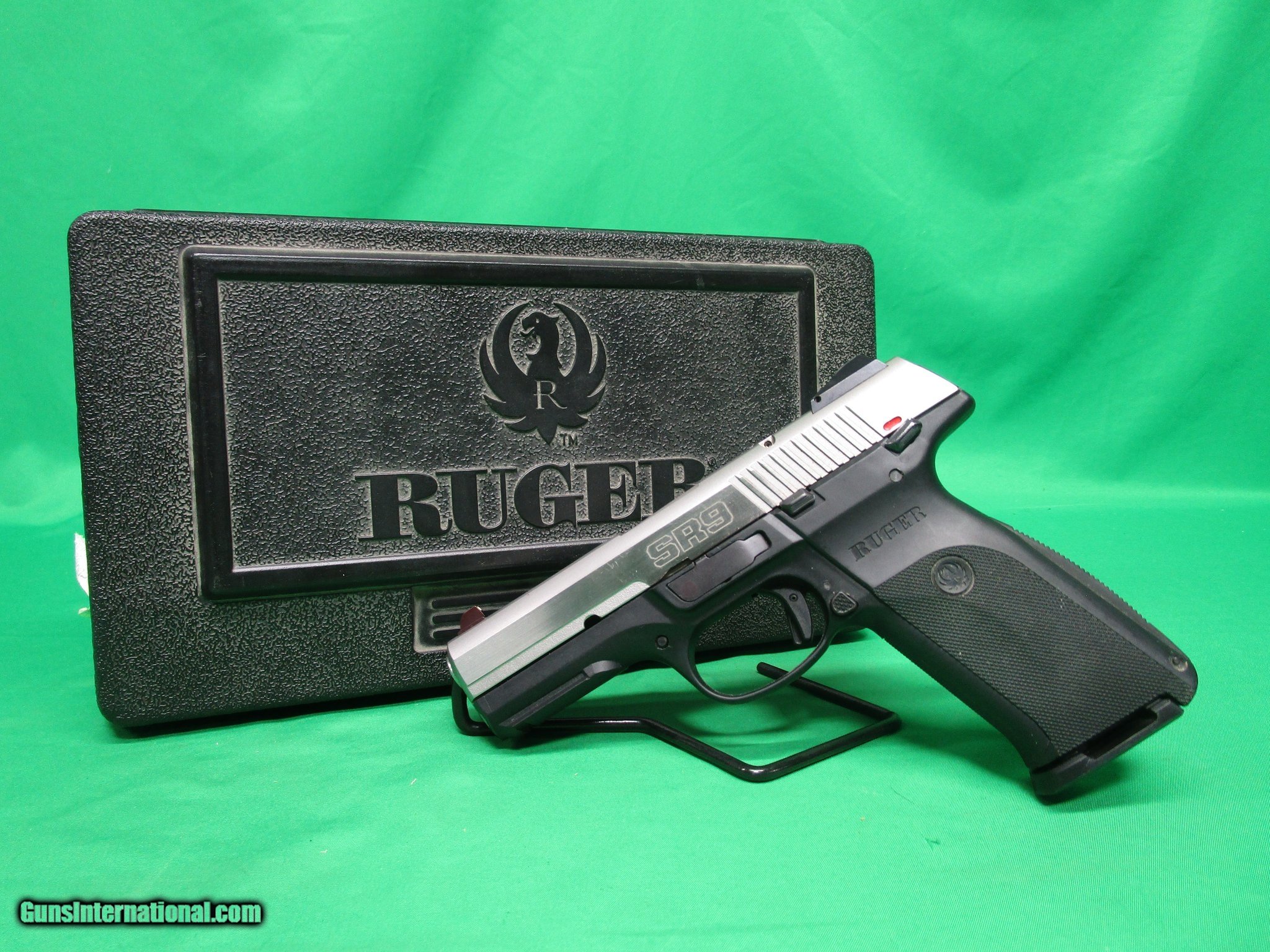 RUGER SR9 9MM LUGER (9X19 PARA)