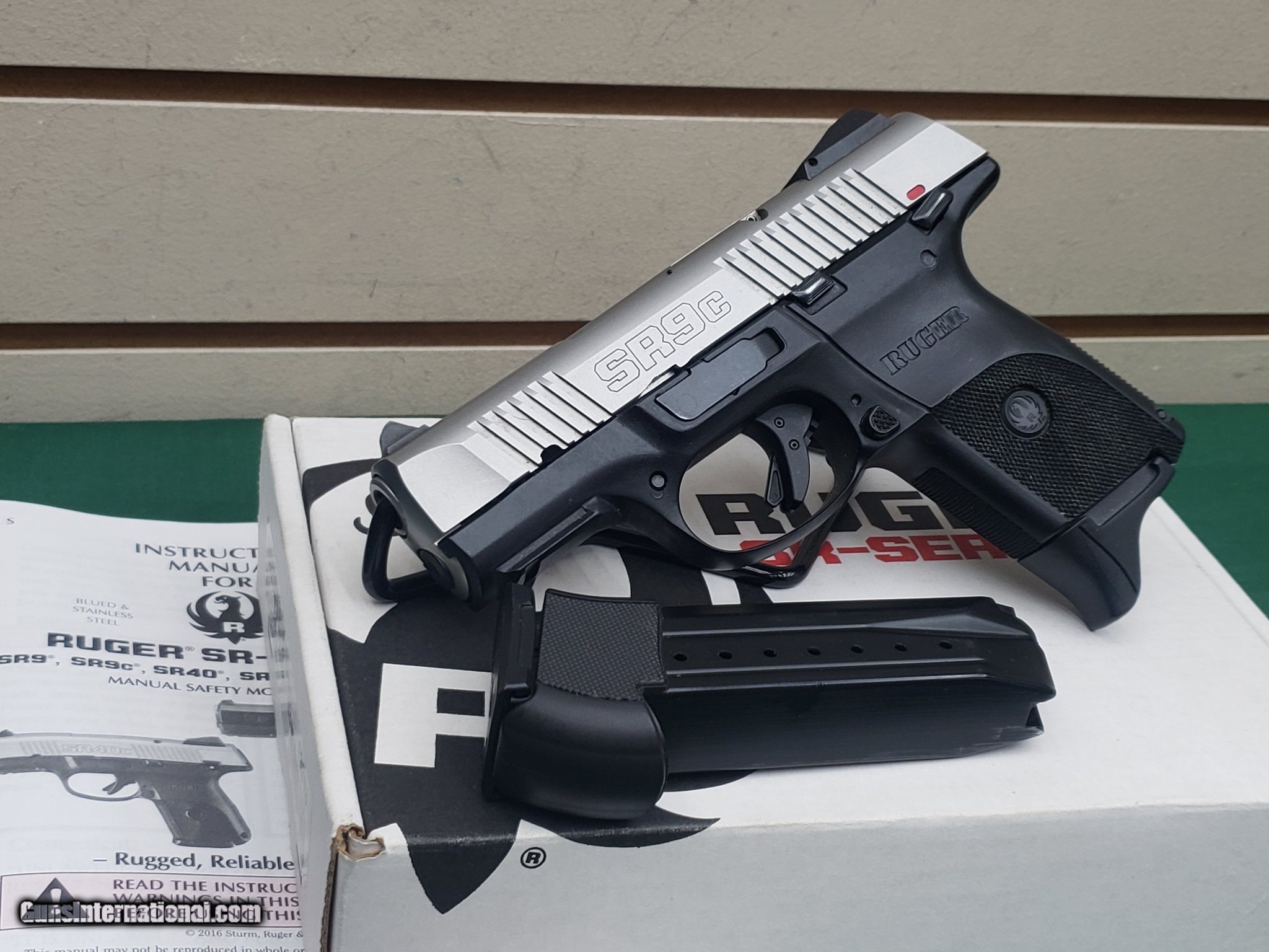 RUGER SR9C 9MM LUGER (9X19 PARA)