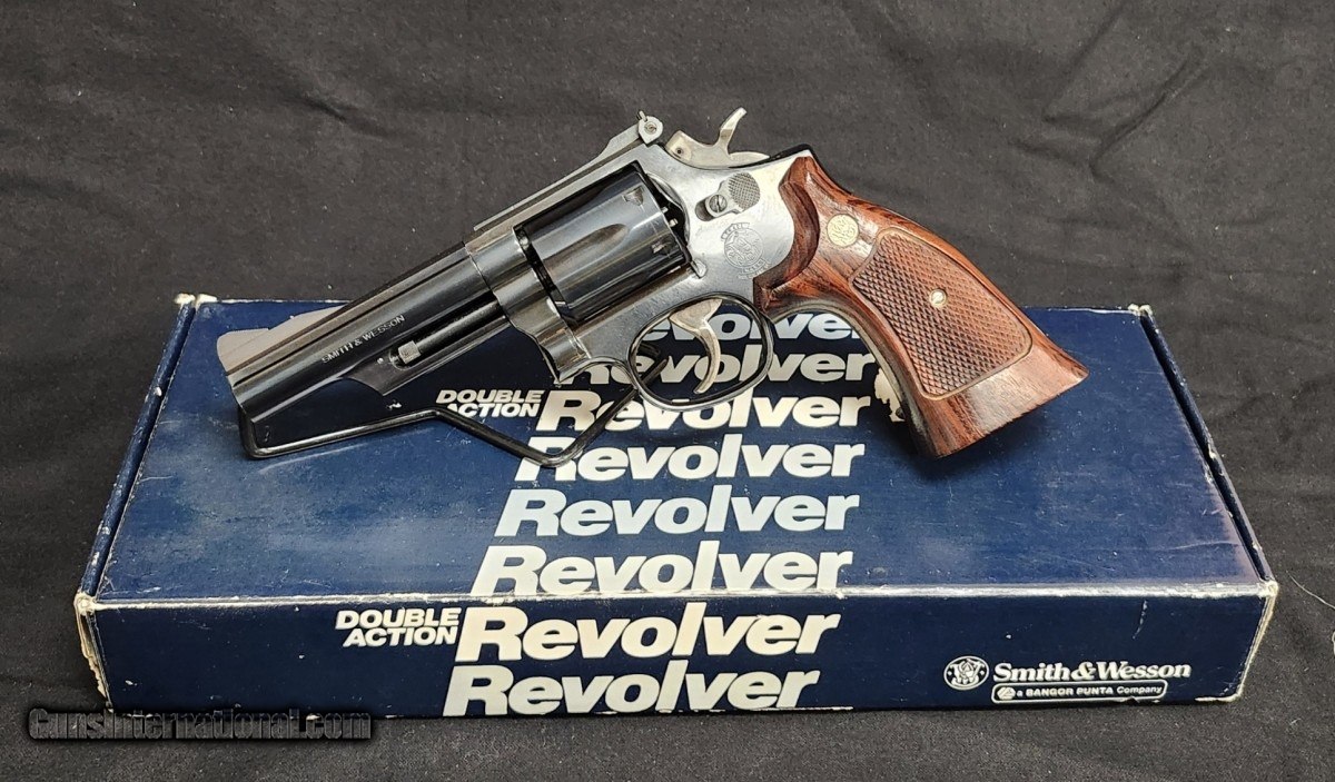 SMITH & WESSON 19-5 .38 SPECIAL/.357 MAGNUM