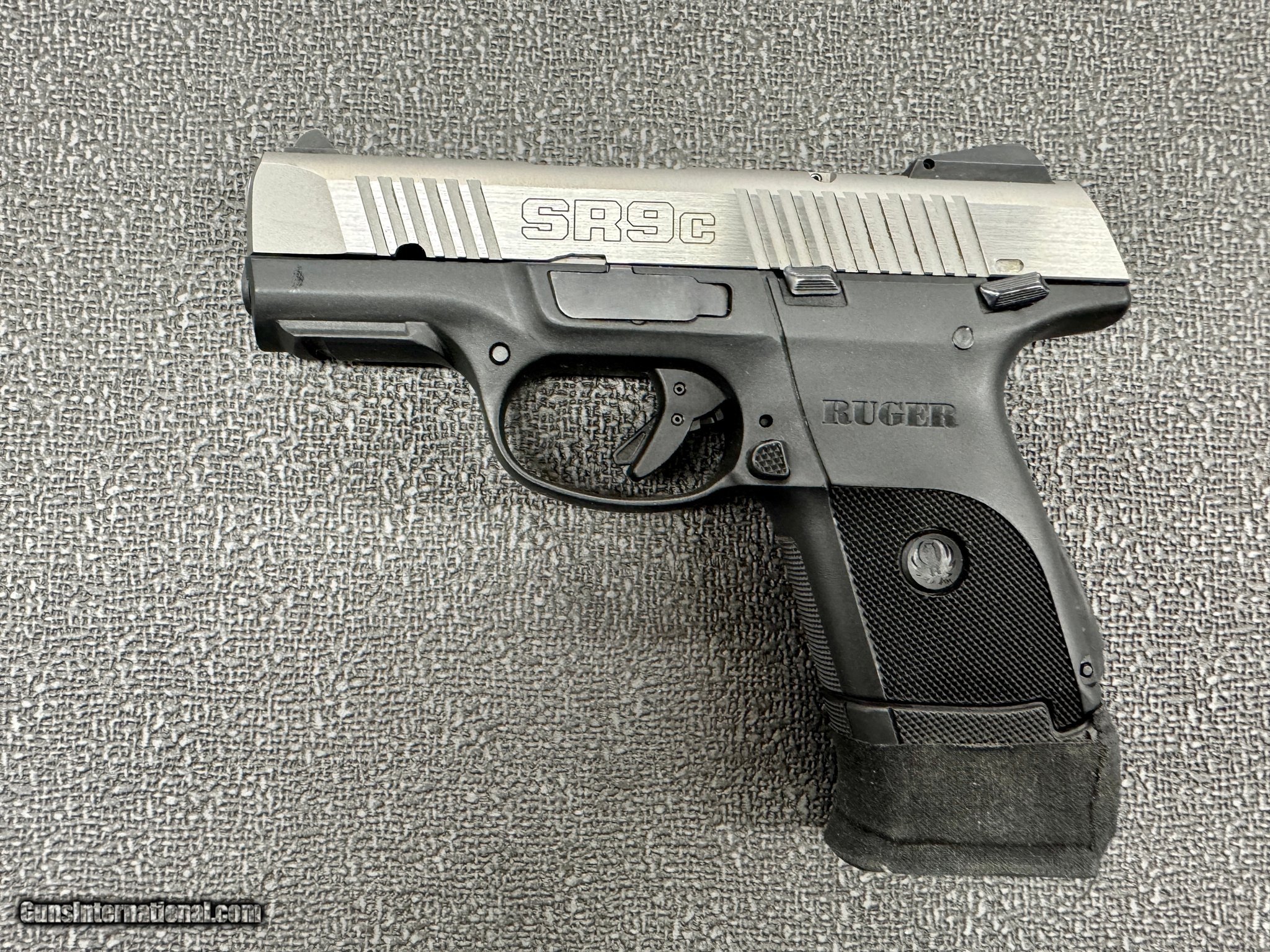 RUGER SR9C 9MM LUGER (9x19 PARA)