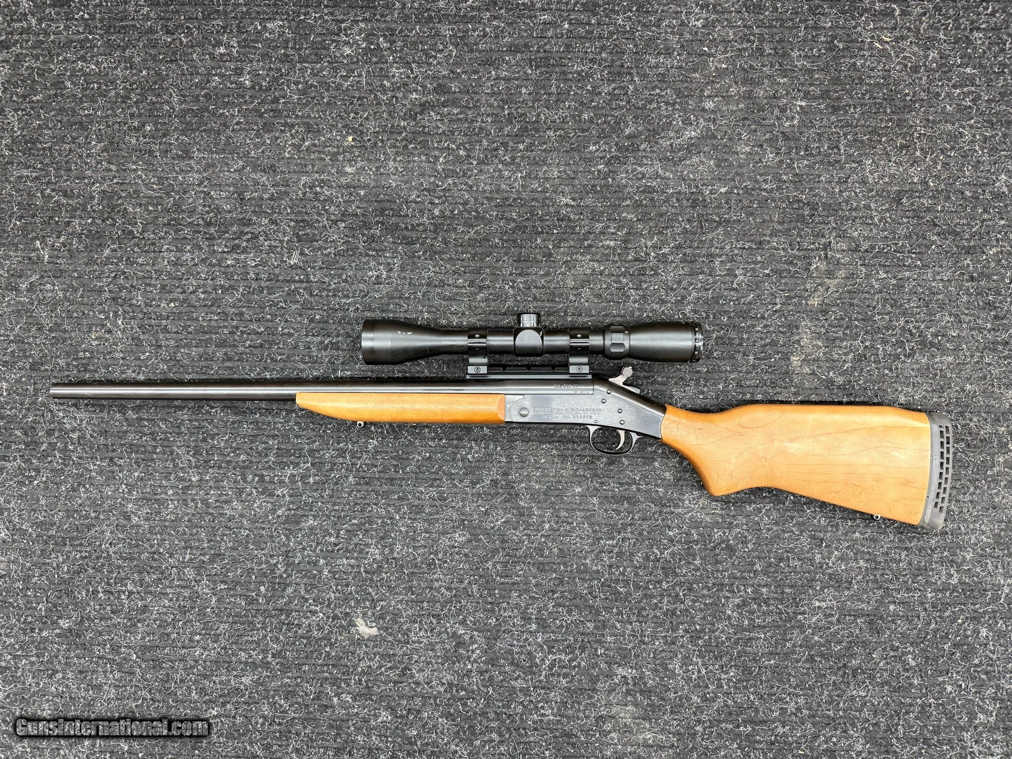 NEW ENGLAND FIREARMS CO. Handi Rifle .243 WIN