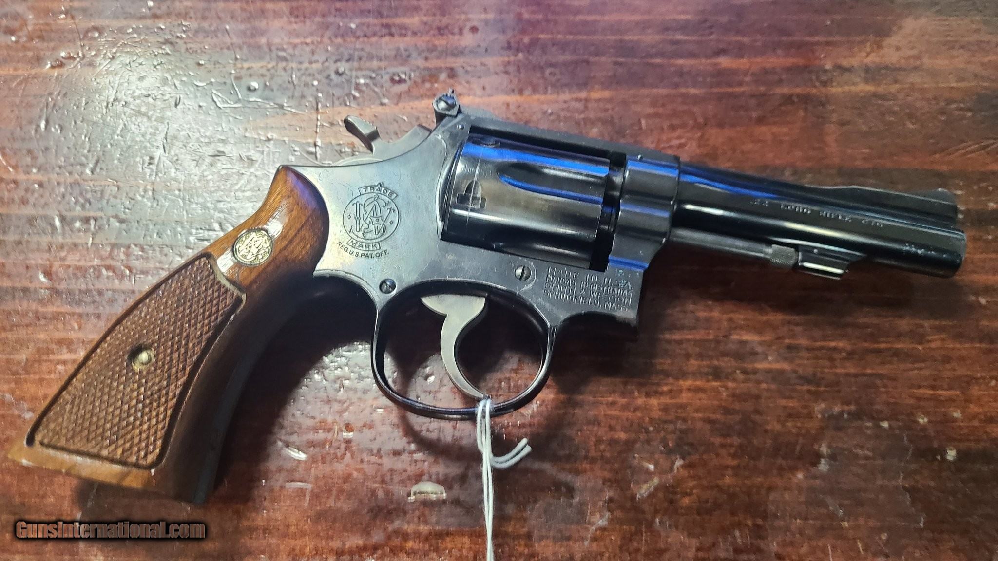 SMITH & WESSON 18-3 .22 LR