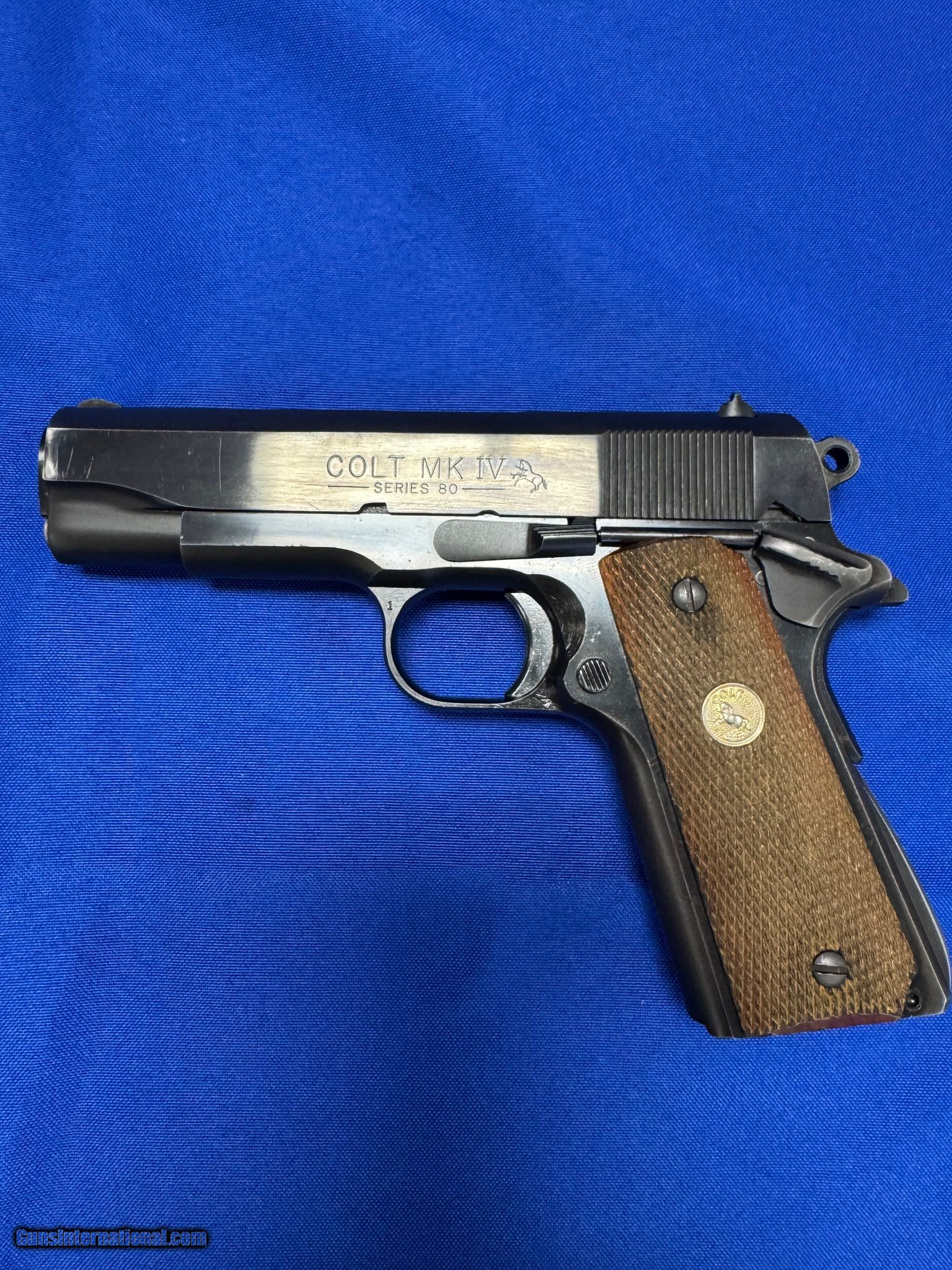 COLT 1911 COMBAT COMMANDER .45 ACP
