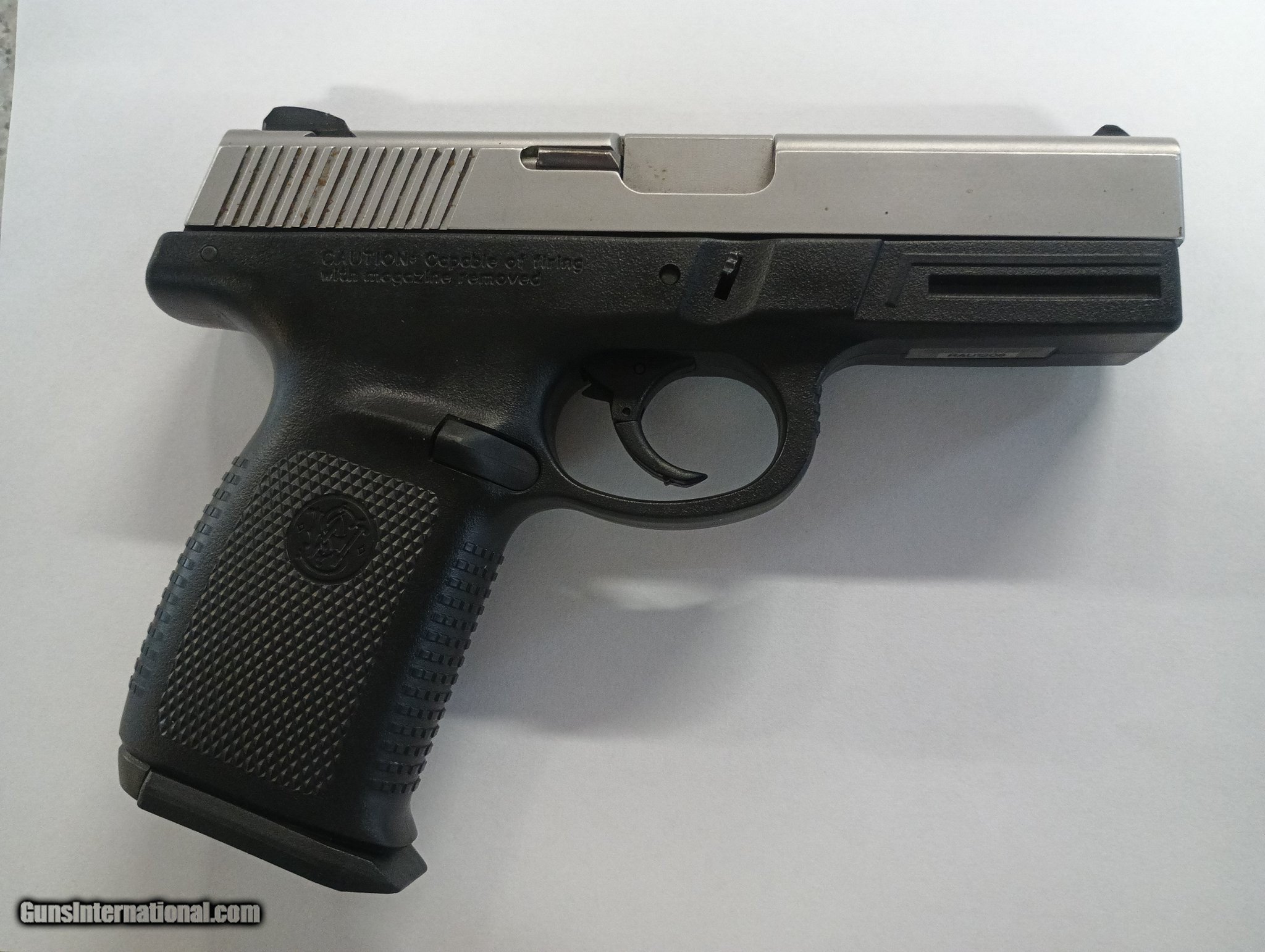 SMITH & WESSON SW40VE .40 CALIBER for sale