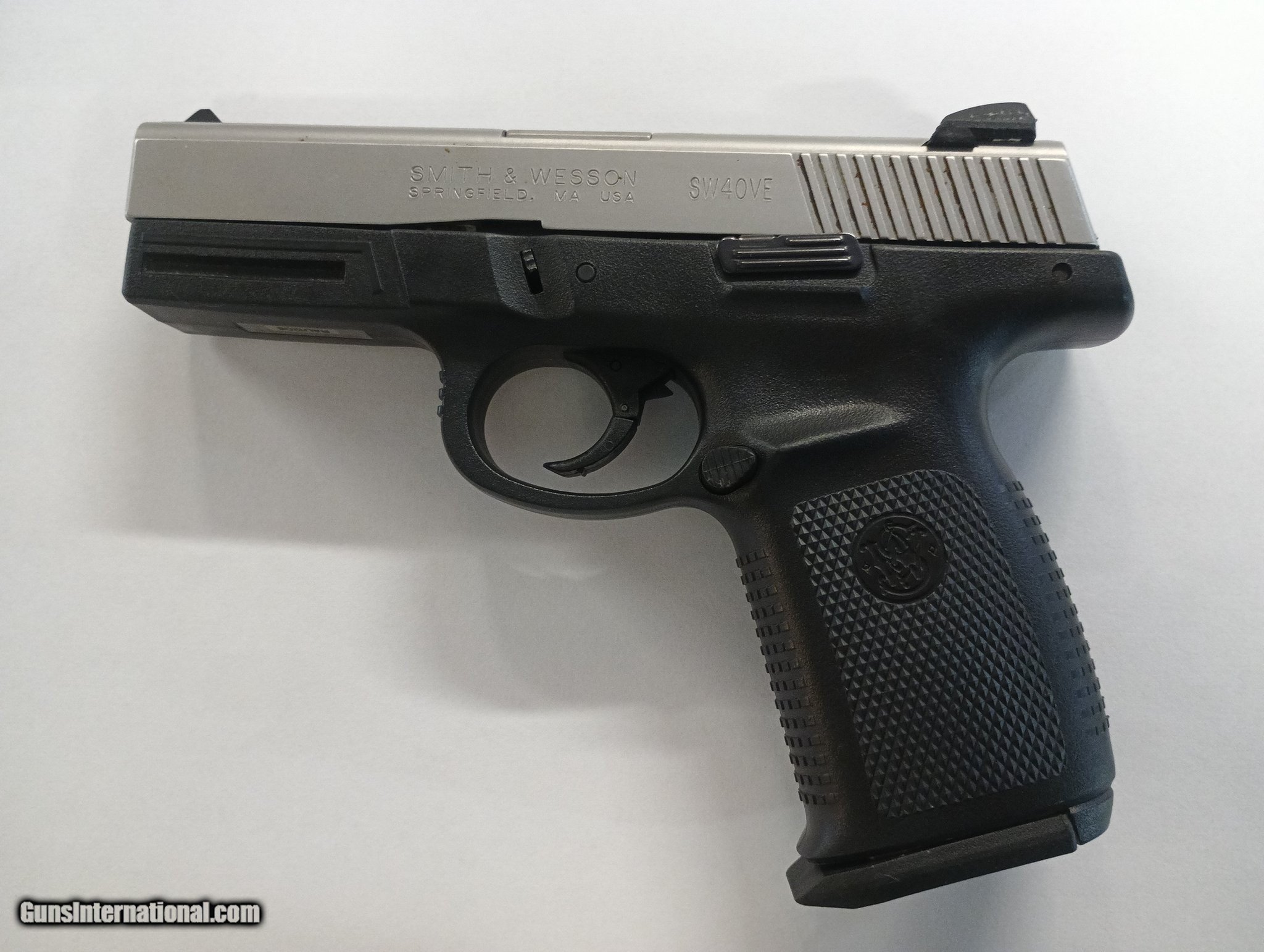 SMITH & WESSON SW40VE .40 CALIBER for sale