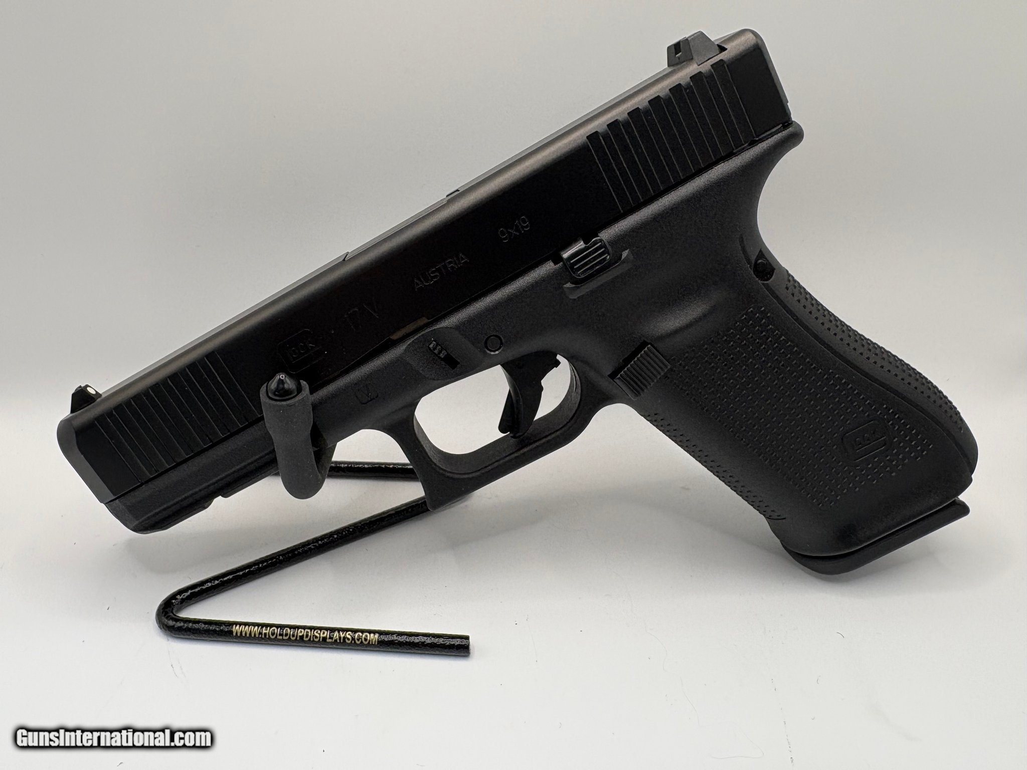 GLOCK G17 V 9MM LUGER (9x19 PARA) for sale