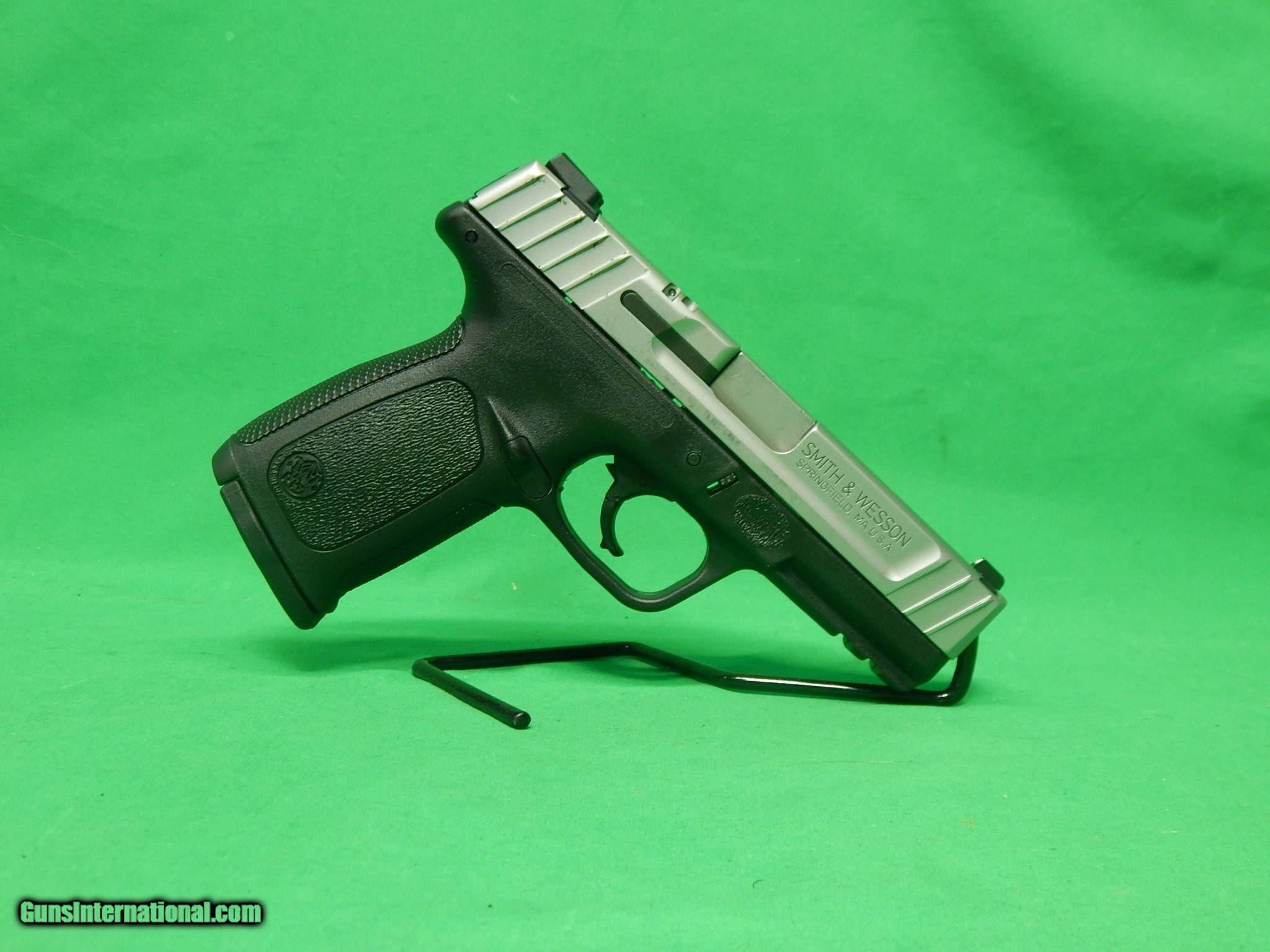 SMITH & WESSON SD40VE .40 S&W for sale