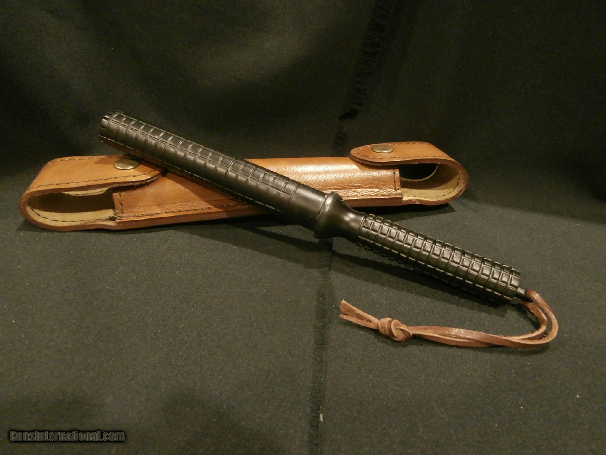 HEAVY METAL BATON WITH HIDDEN, SPIRAL, TRI-BLADE RAZOR-SHARP KNIFE ...