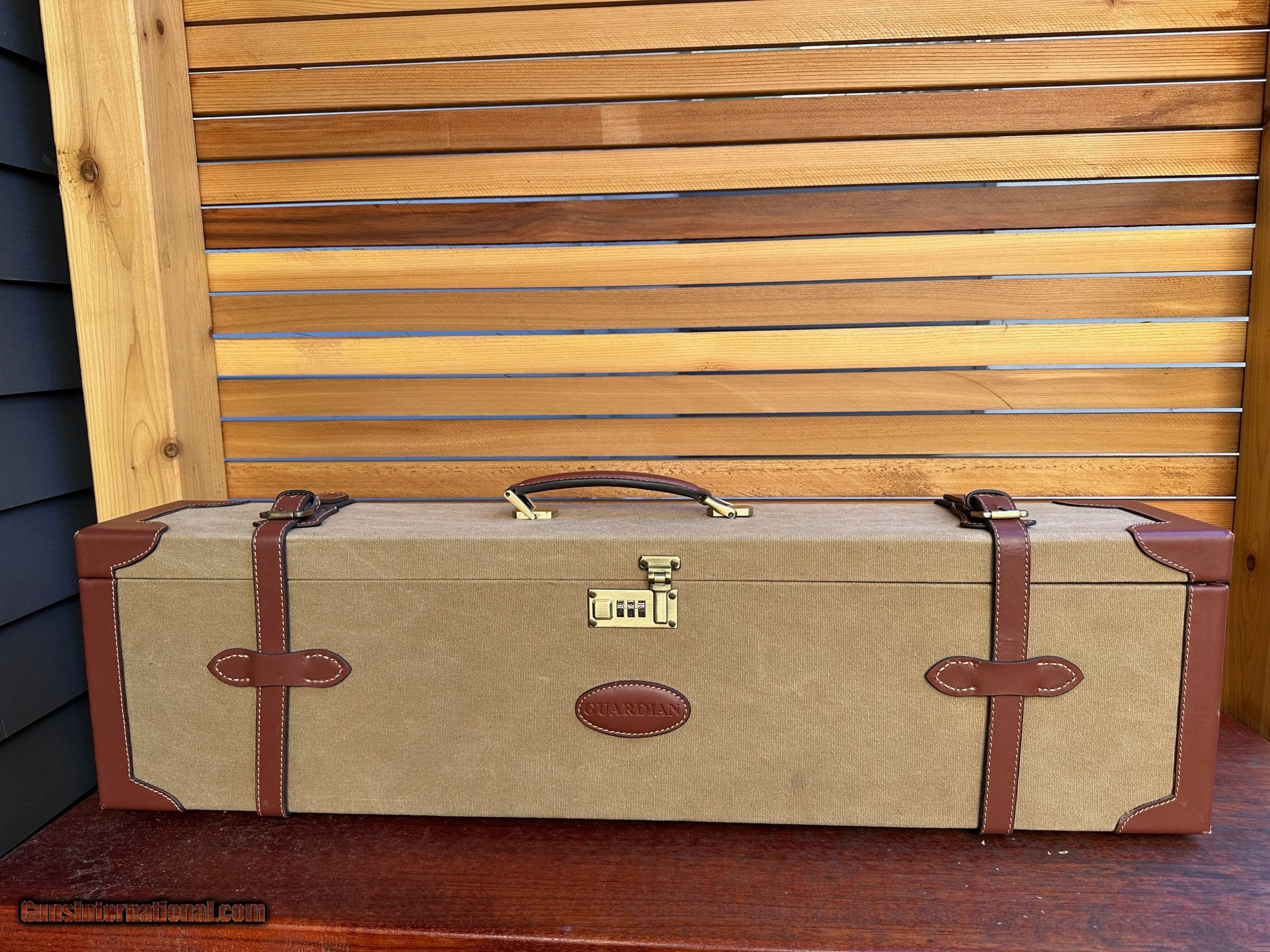 Canvas and Leather English Double Shotgun Motor Case
